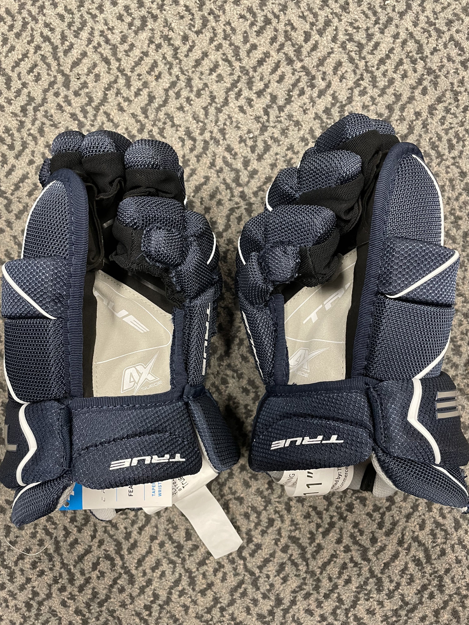 True Navy Catalyst 7X 11” gloves | SidelineSwap