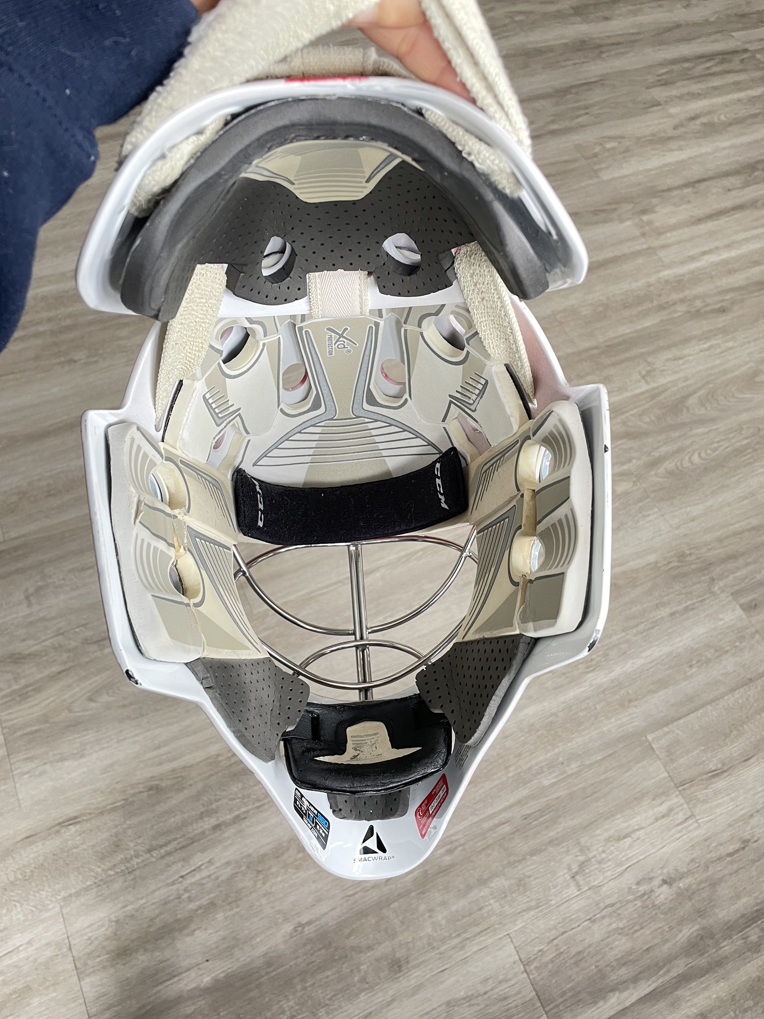 Bauer 960 Goalie Mask Pro Stock Goalie Mask | SidelineSwap