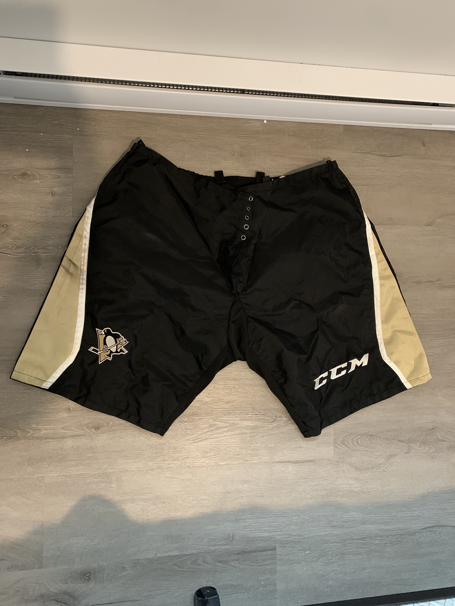 Pittsburgh Penguins Pro Stock Pant Shell Size XL | SidelineSwap