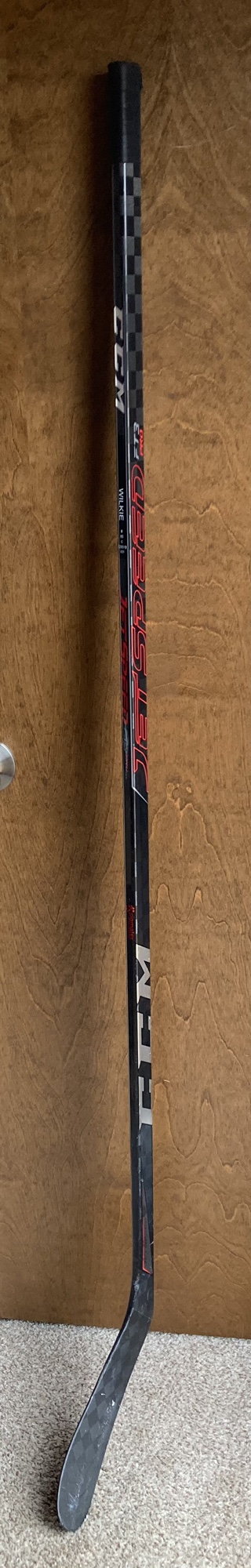 Senior Right Handed P28 Pro Stock JetSpeed FT3 Pro Hockey Stick ...