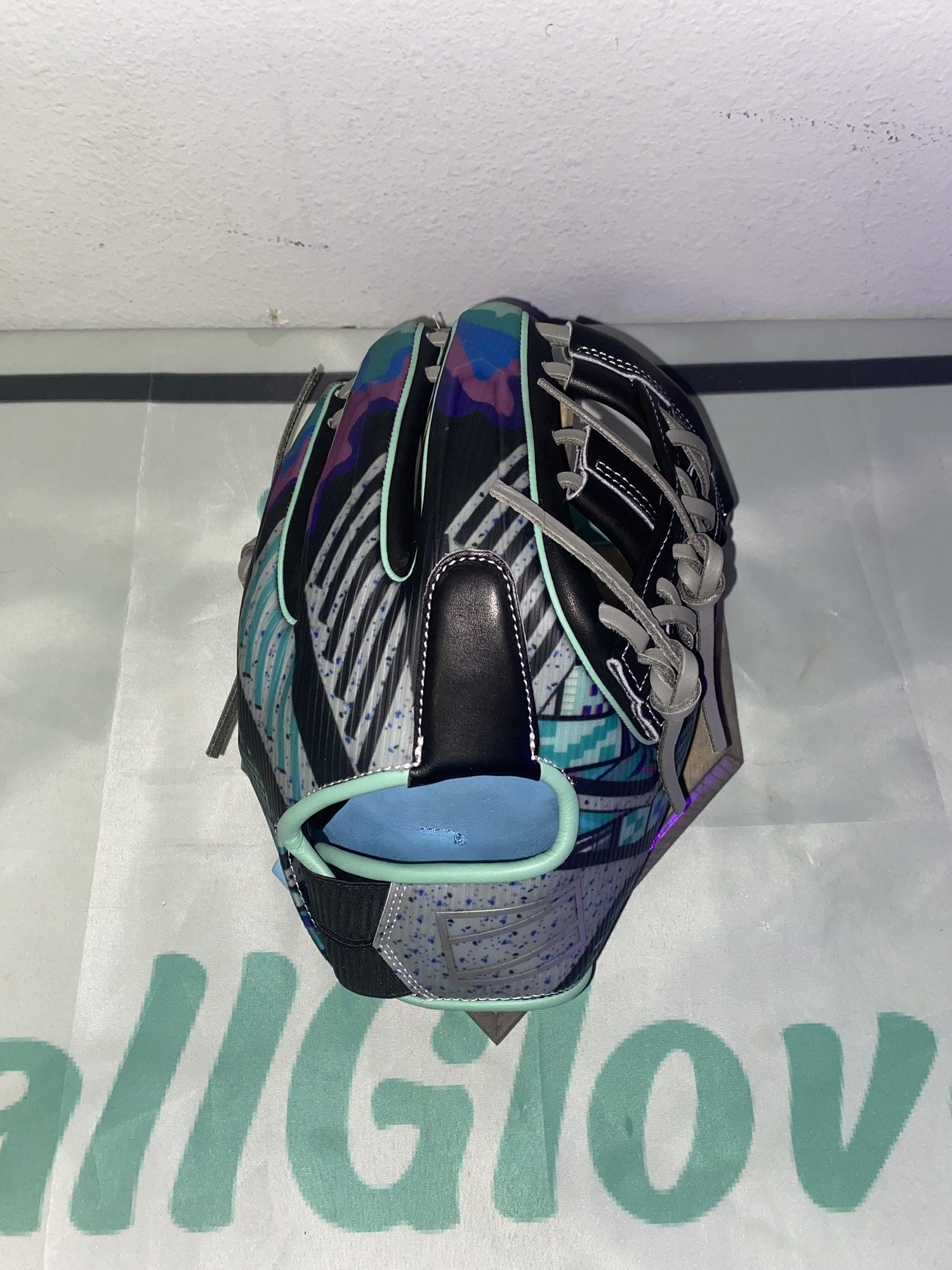 NEW LTD RAWLINGS REV1X MARCH GGC 11.5” | SidelineSwap