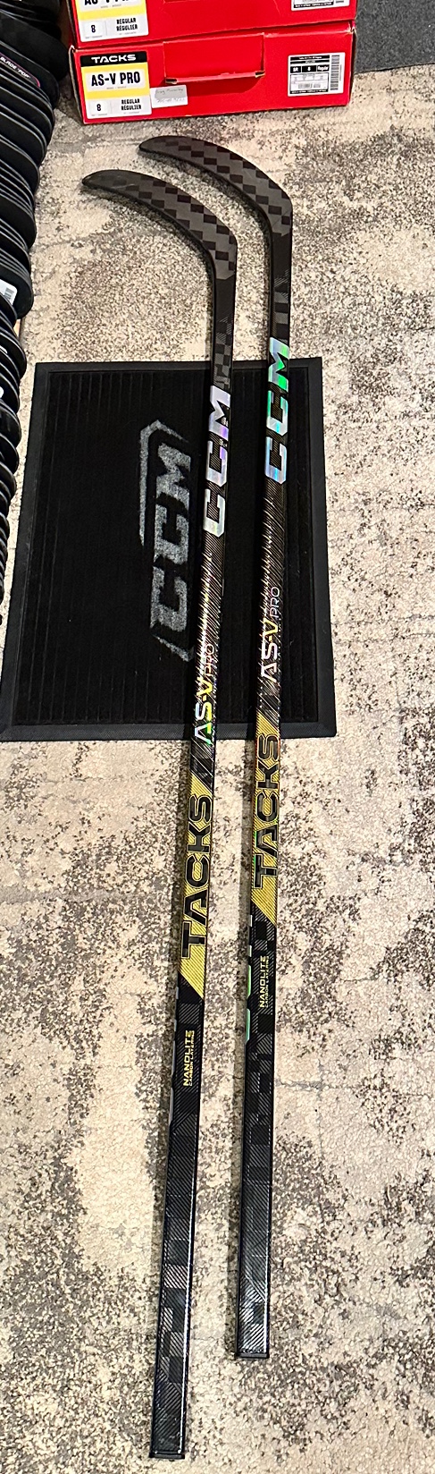 NEW! 2 Pack! 2x 70 Flex RH CCM Super Tacks ASV Pro sticks | SidelineSwap