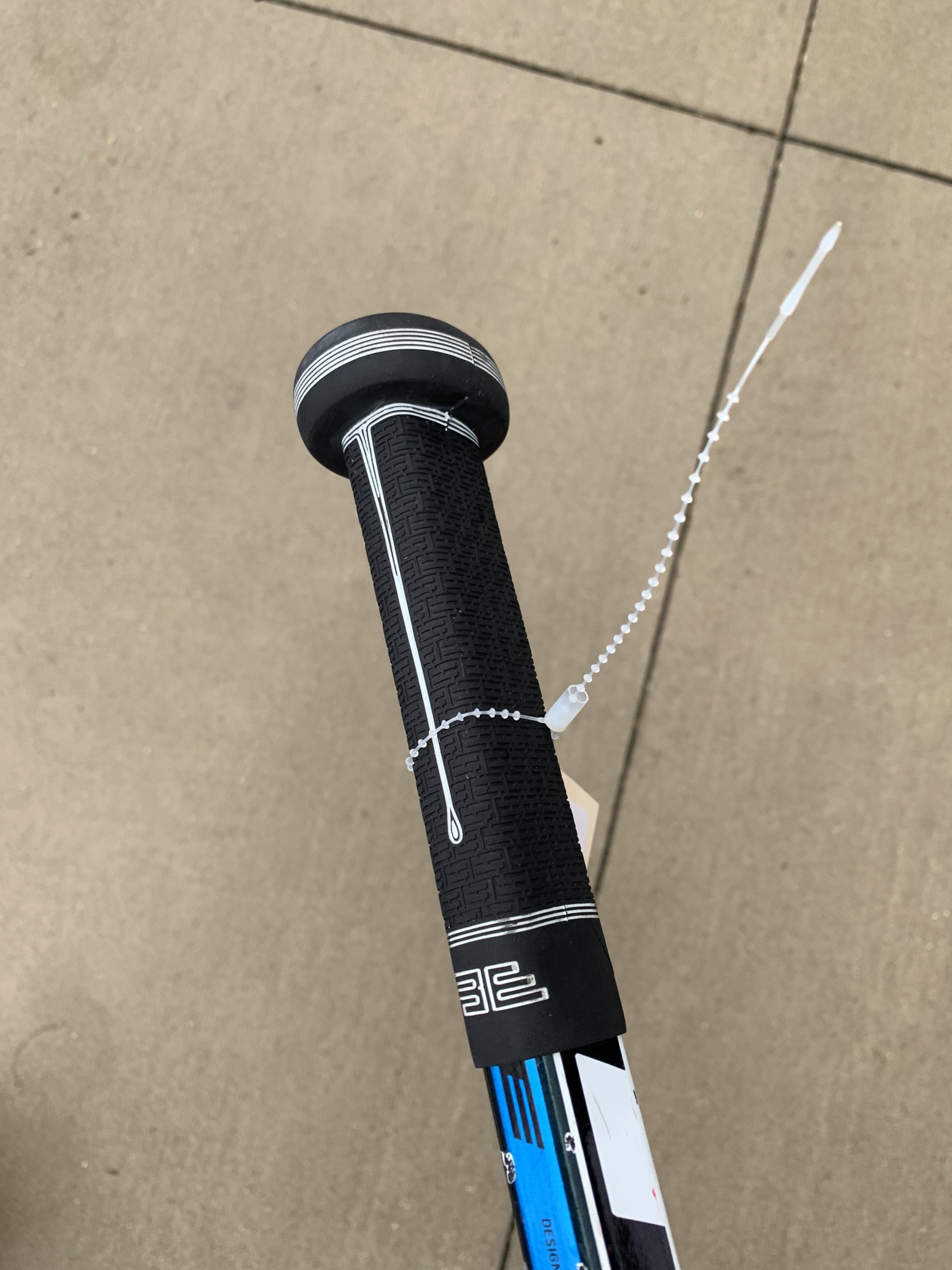 Used Junior True AX5 Regular Goalie Stick 21" | SidelineSwap