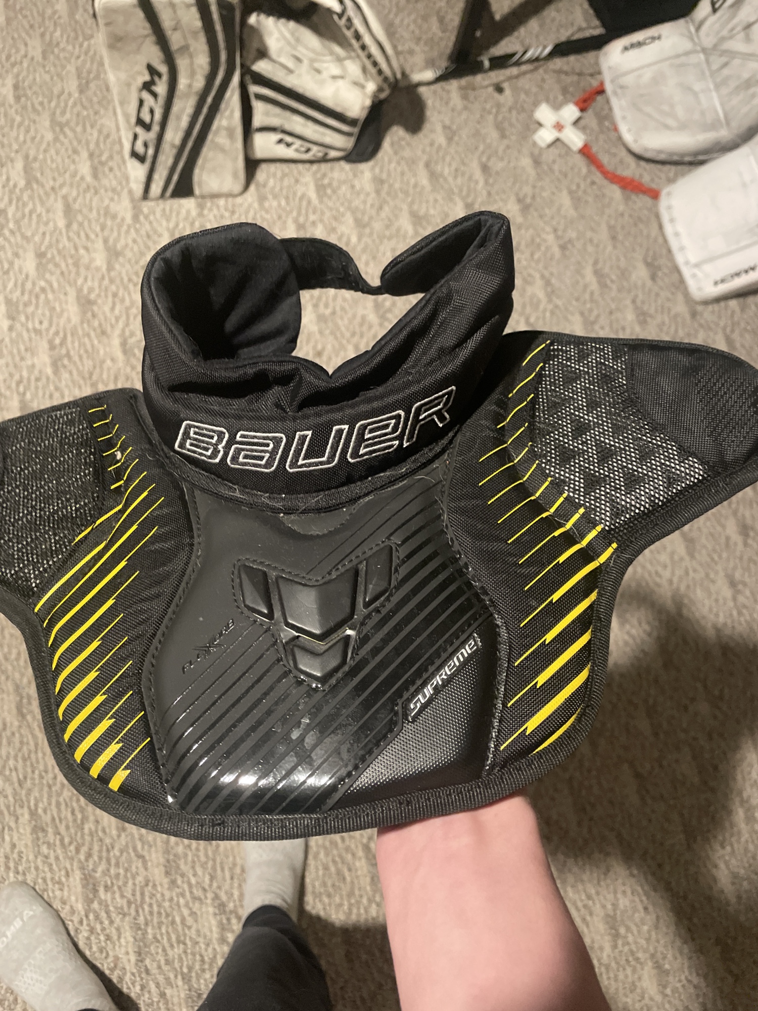 Bauer goalie neck protector | SidelineSwap
