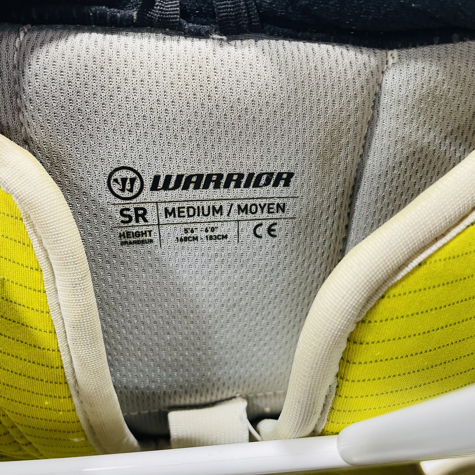 Senior Medium Warrior Dynasty HD Pro Shoulder Pads | SidelineSwap