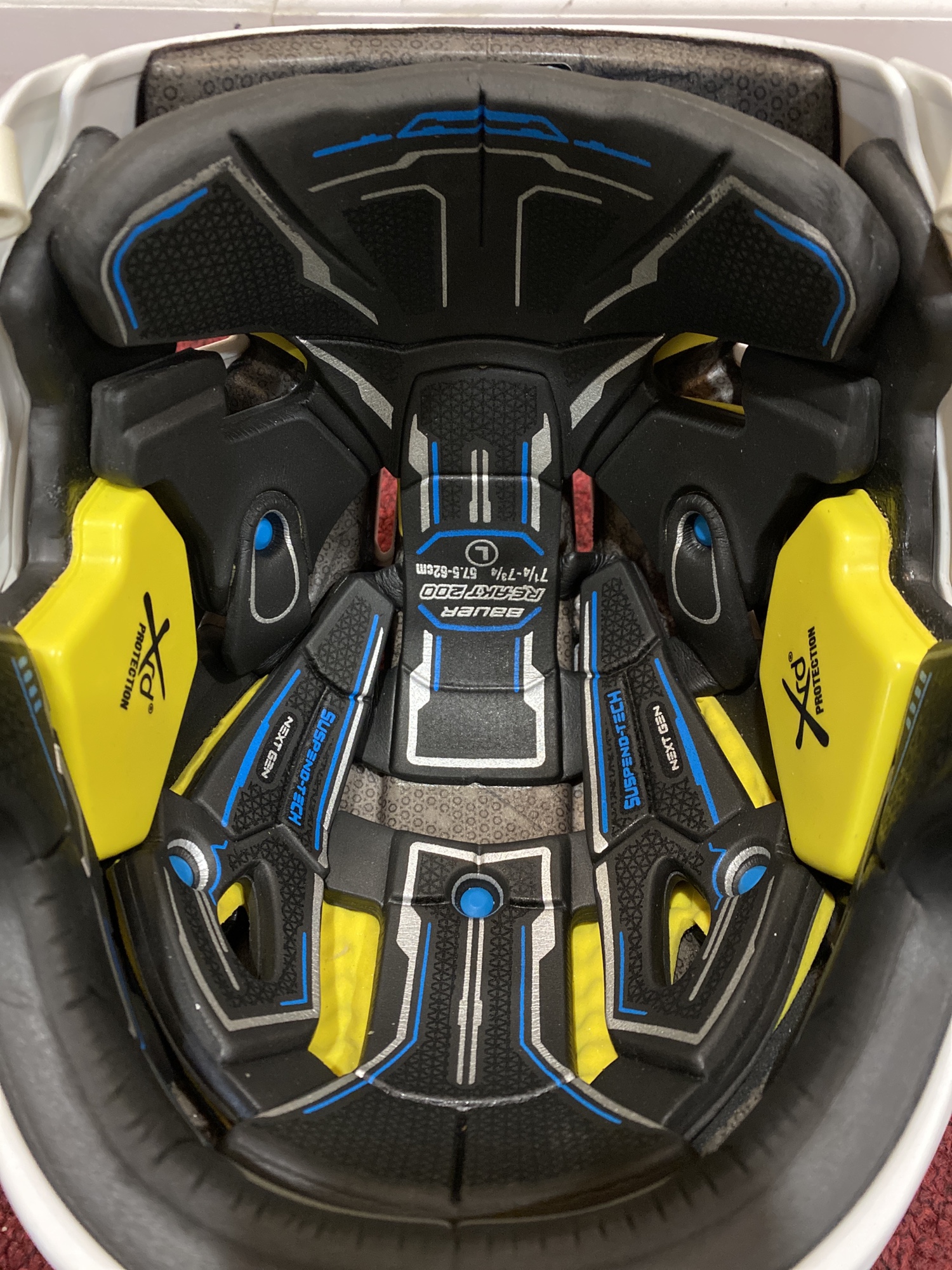 Madison Capitols Large Bauer Pro Stock Re-Akt 200 Helmet Item#MDH3 ...