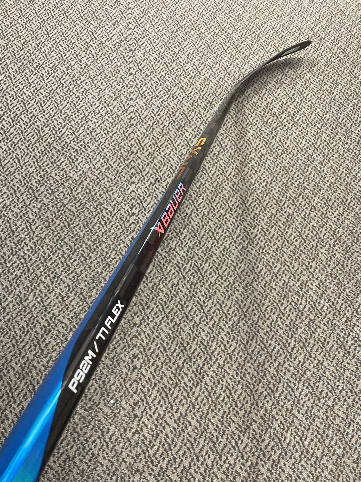 Bauer Nexus Sync P92M curve 77 flex left hand stick | SidelineSwap