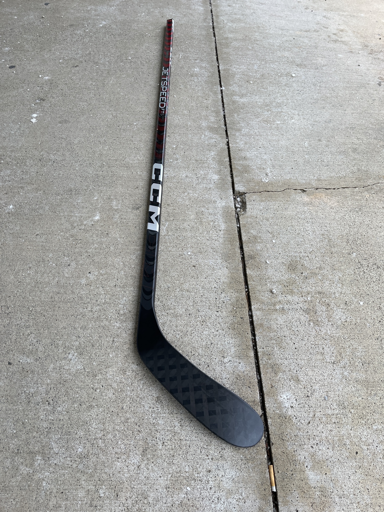 New CCM JetSpeed FT5 PRO Pro Stock Stick Colorado Avalanche Kaut RH P28 ...