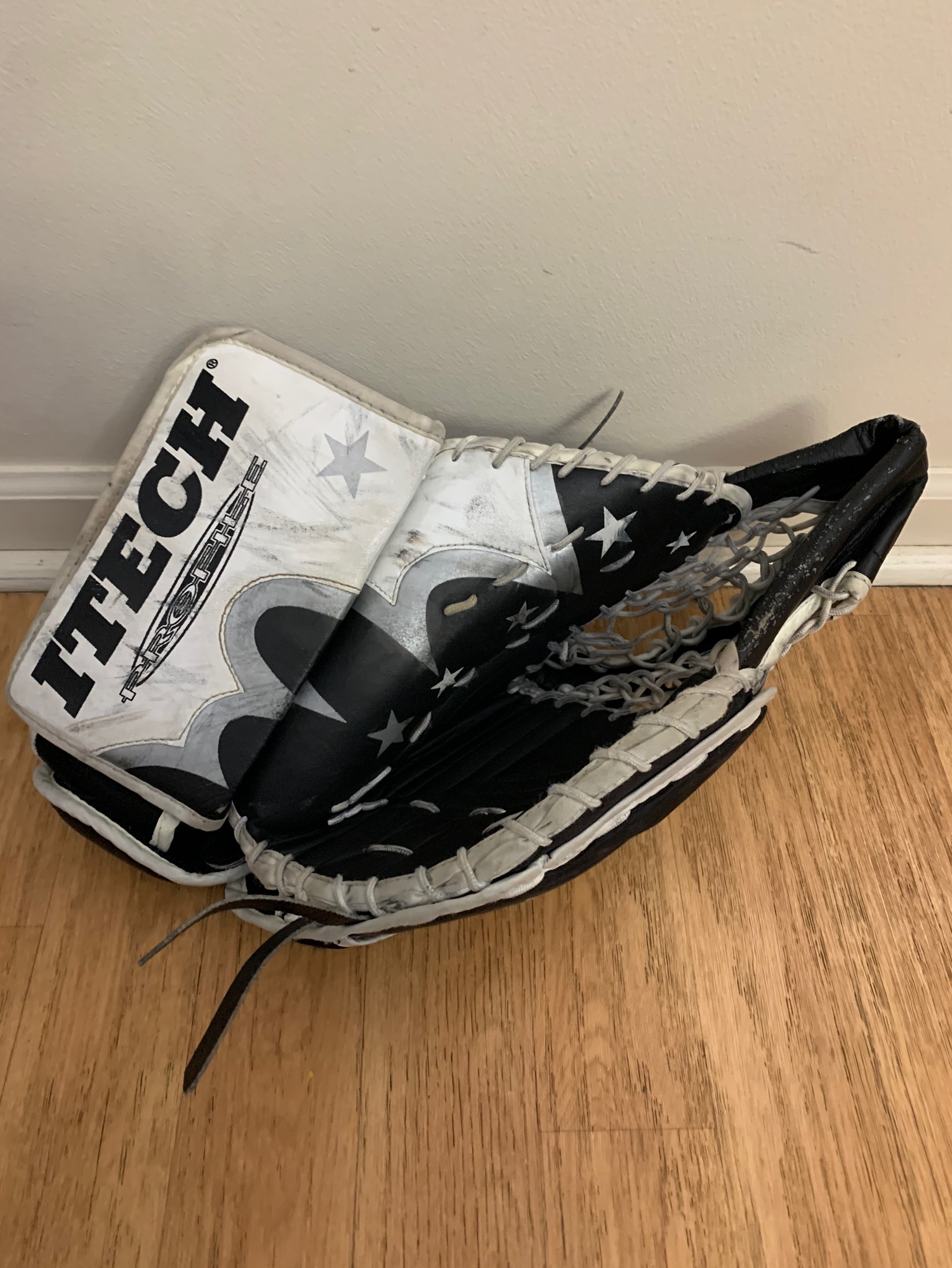 Used Regular Itech Profile Glove | SidelineSwap