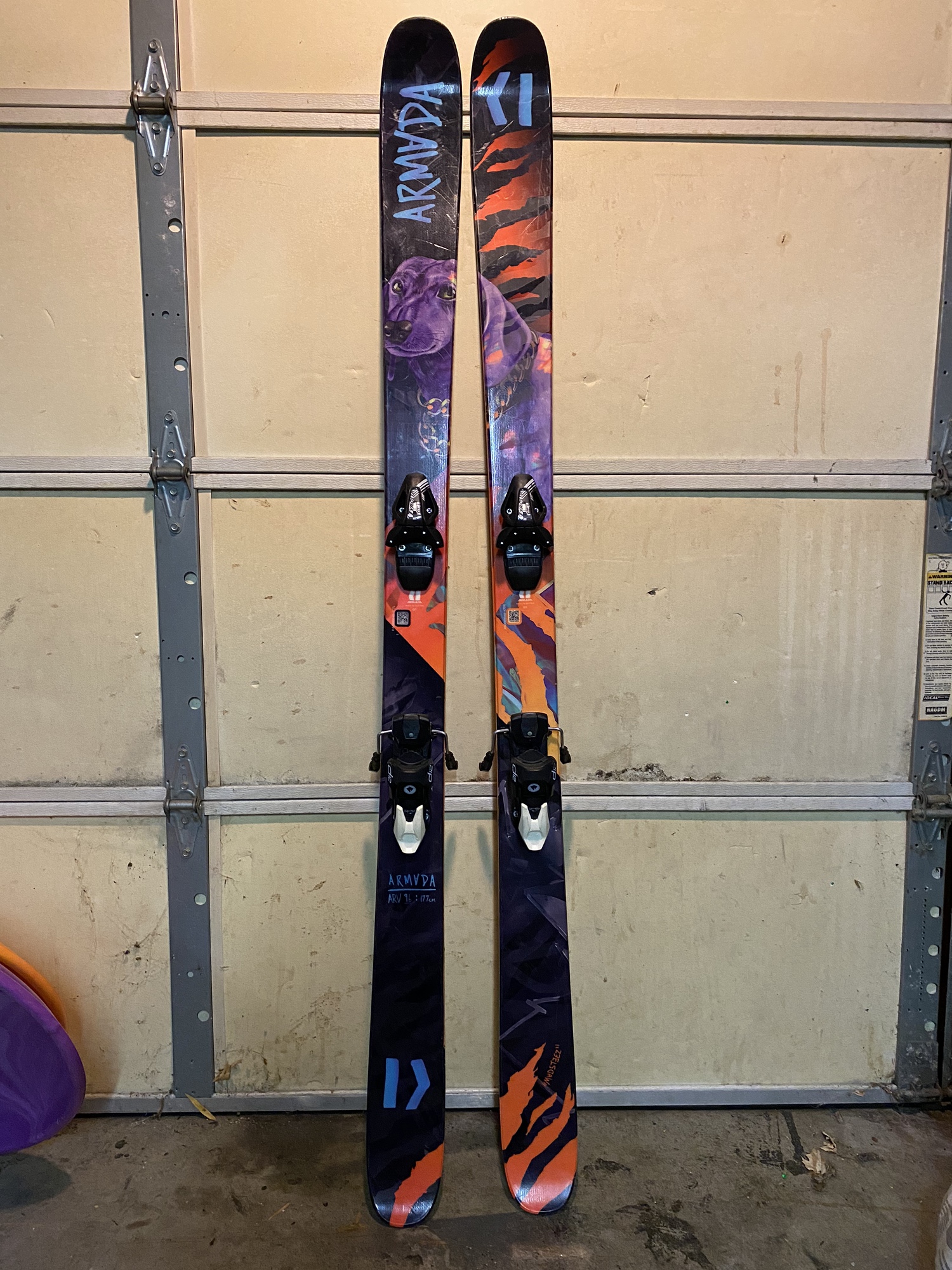 Men's 2019 Armada ARV 96 Skis With Bindings | SidelineSwap