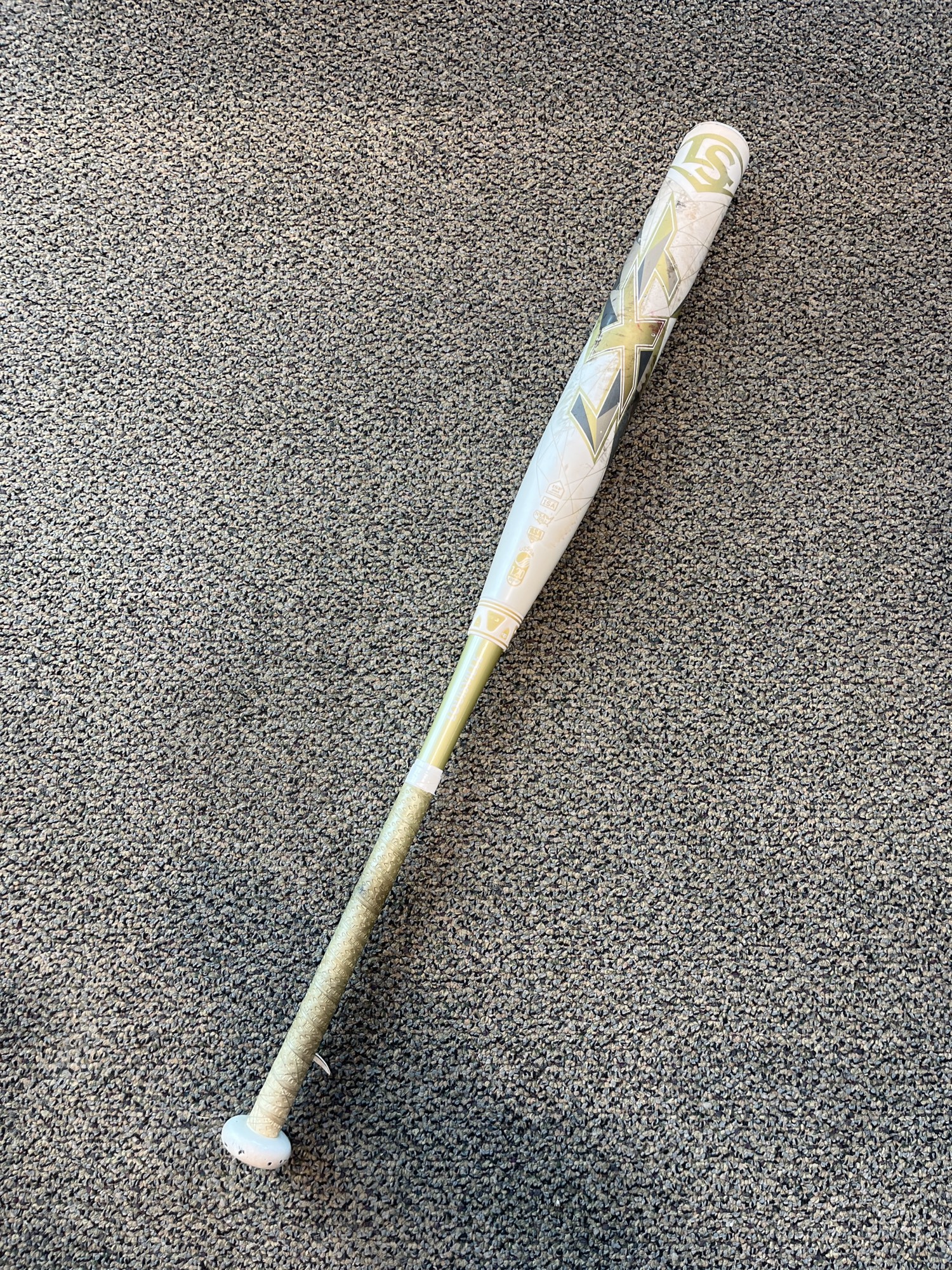 Used 2019 Louisville Slugger LXT Composite Bat -10 23OZ 33" | SidelineSwap