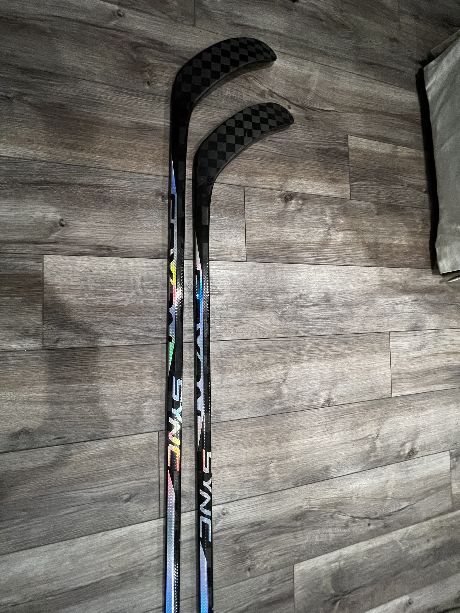 2-Pack Left Hand Bauer Nexus Sync Hockey Sticks Pro Stock 77Flex P92M ...