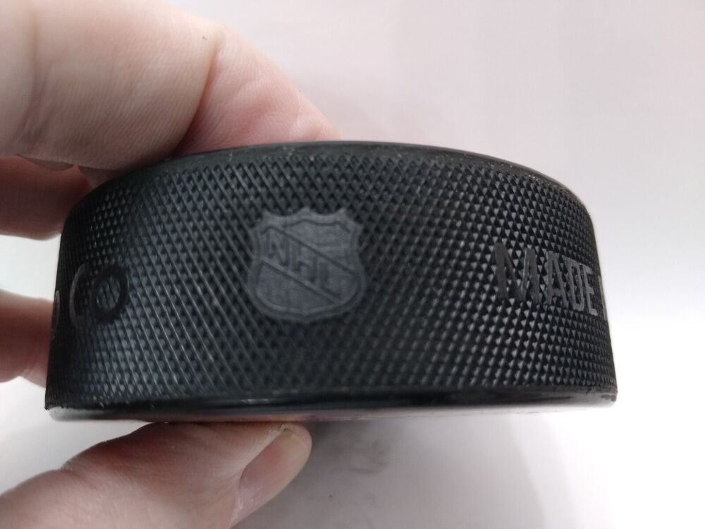 1994-95 New Jersey Devils Stanley Cups Champions NHL Hockey GAME PUCK ...