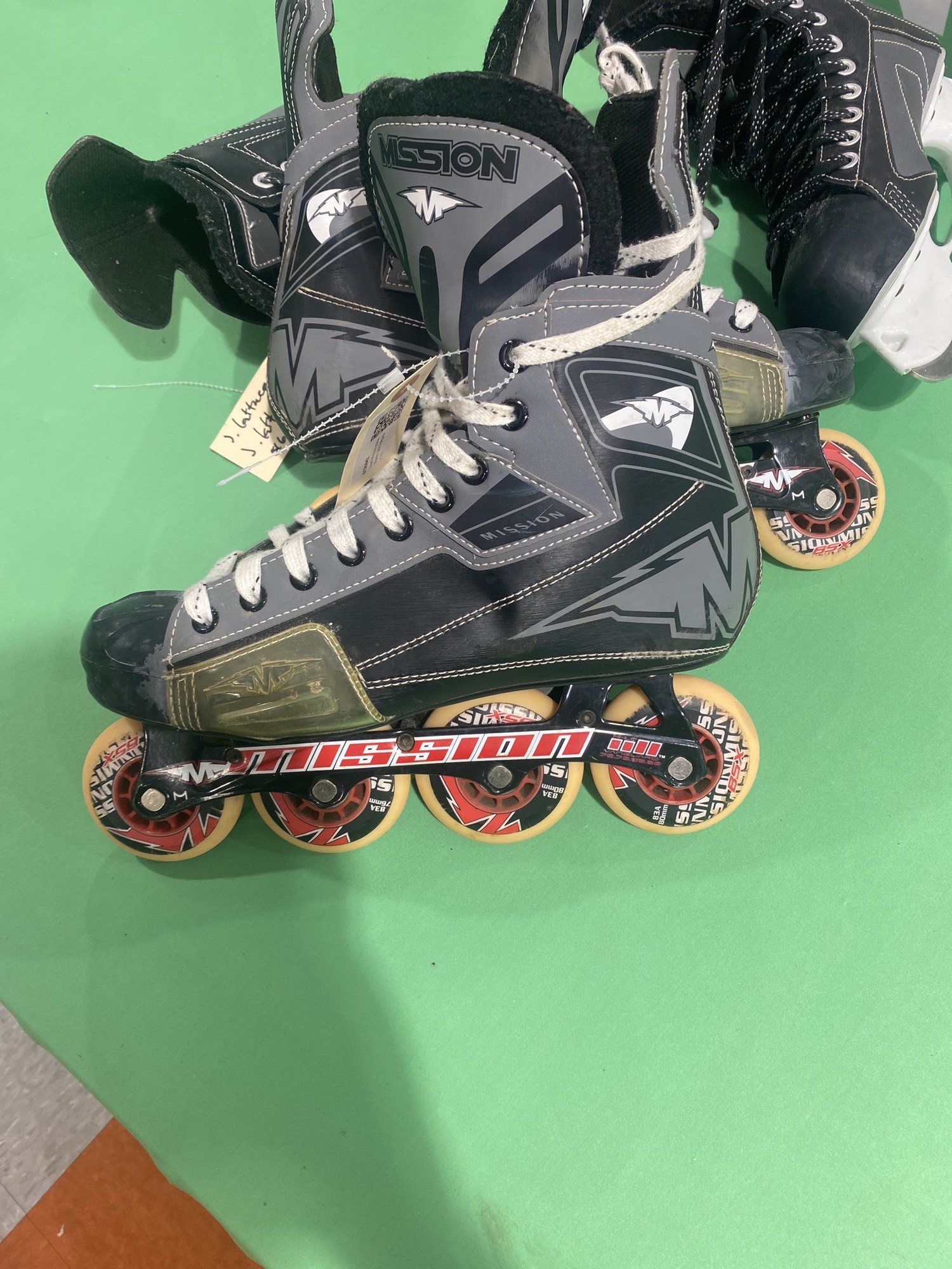 Used Mission Inline Skates D&R (Regular) 10 | SidelineSwap