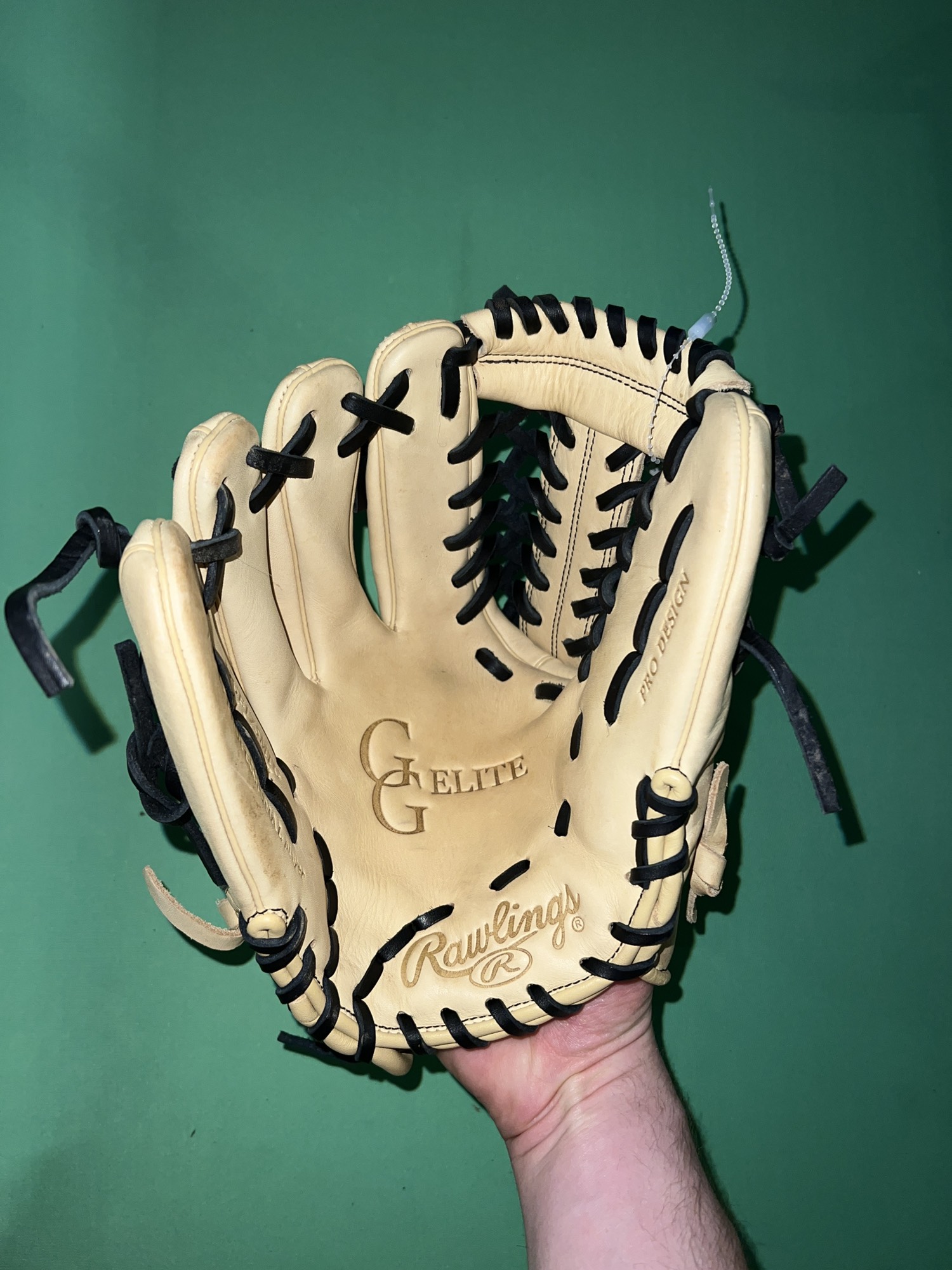 Rawlings Gold Glove Elite Left Hand Pitcher Baseball Glove 11.75" | SidelineSwap