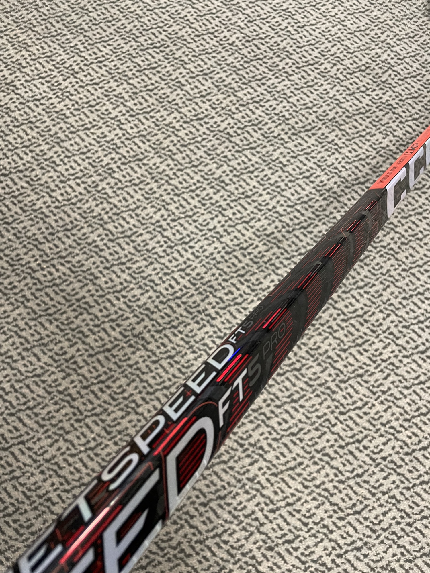 CCM FT5 Pro 80 flex P29 curve right hand stick | SidelineSwap
