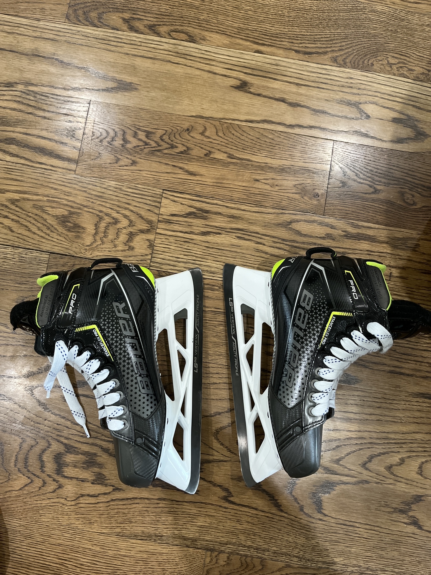 New Bauer Pro Size 9, Fit 2, Goalie Skates | SidelineSwap