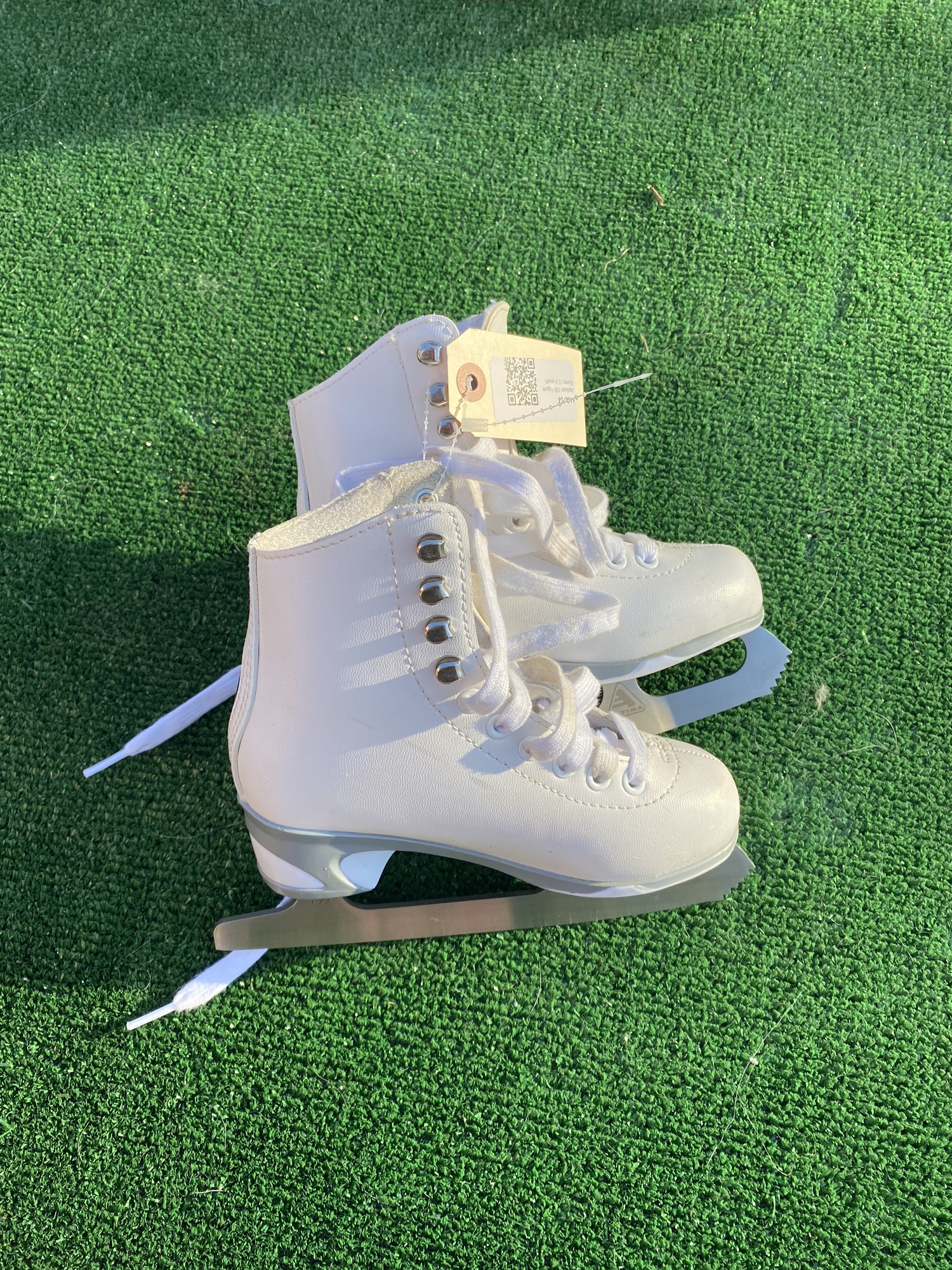 Jackson 150 Figure Skates 12.0 youth | SidelineSwap