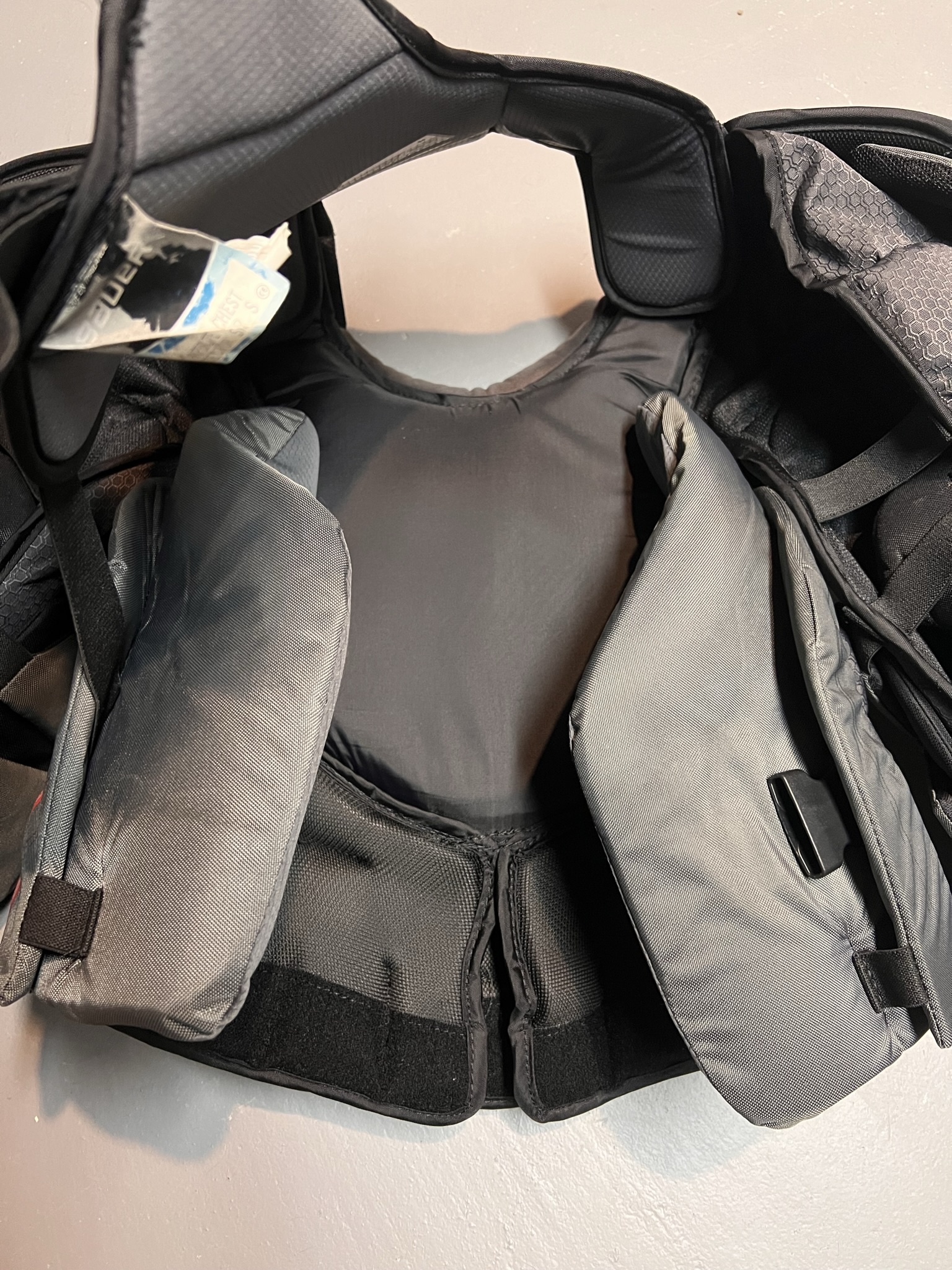 Bauer Hyperlite Chest & Arm | Senior Small | Barely Used | Pro Level ...