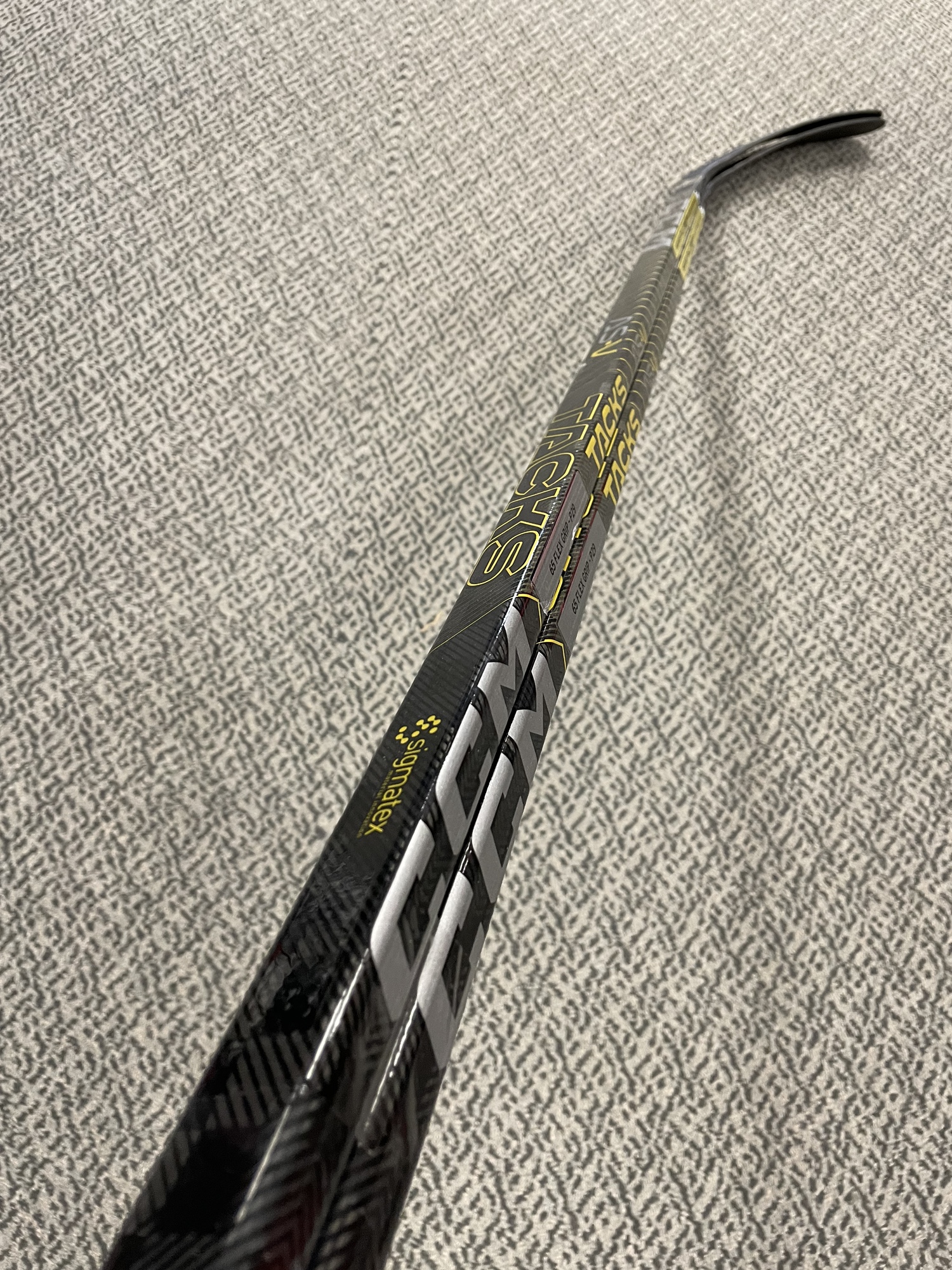 2-Pack CCM Tacks AS-V 65 flex P29 curve left hand sticks | SidelineSwap