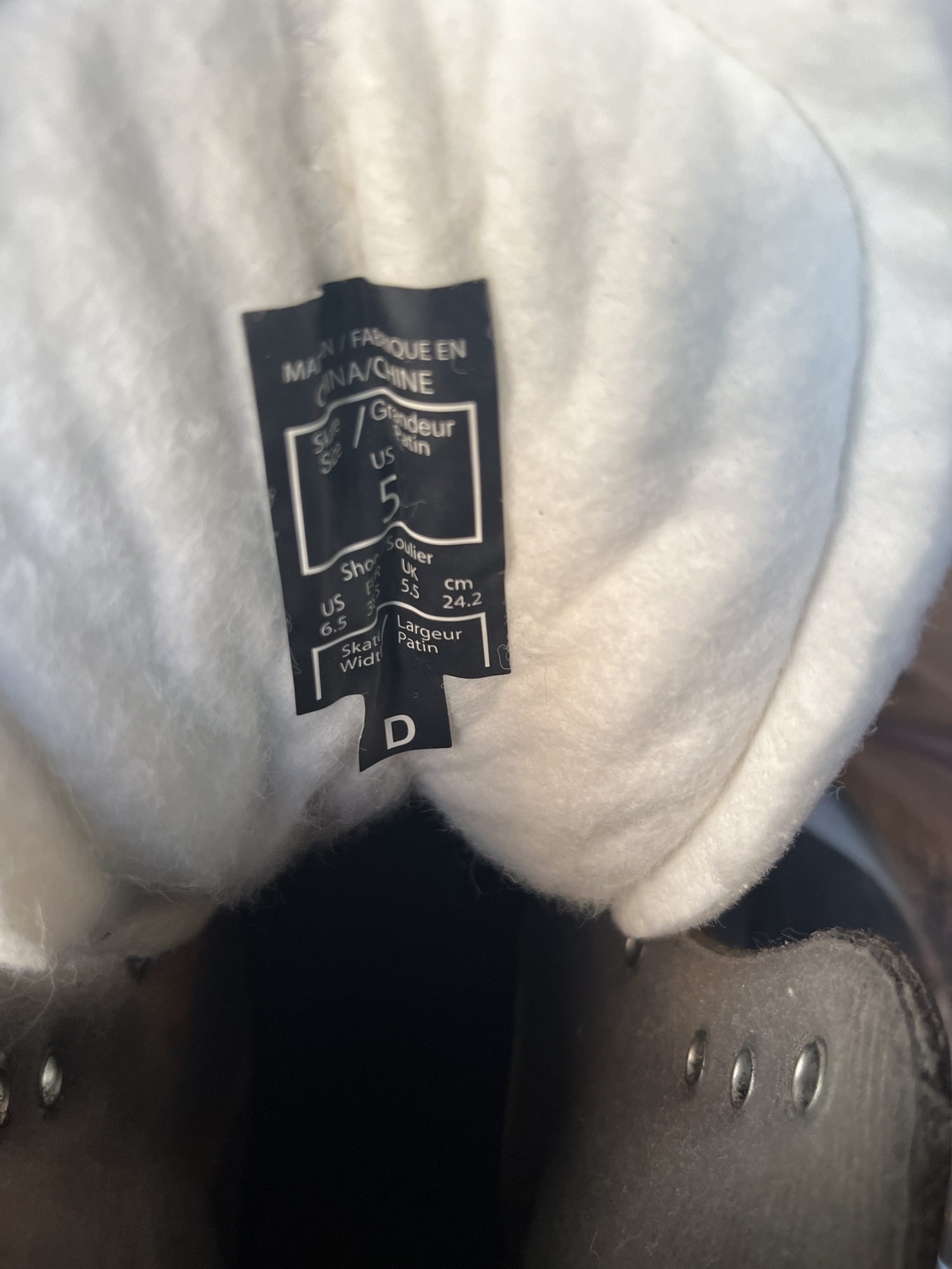 New CCM Regular Width Size 5 Ribcore 42k Hockey Skates | SidelineSwap