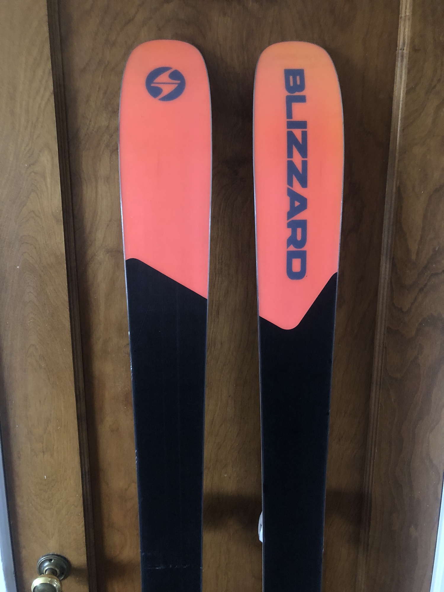 Blizzard Rustler 9 180cm with Adjustable Salomon Warden Bindings ...