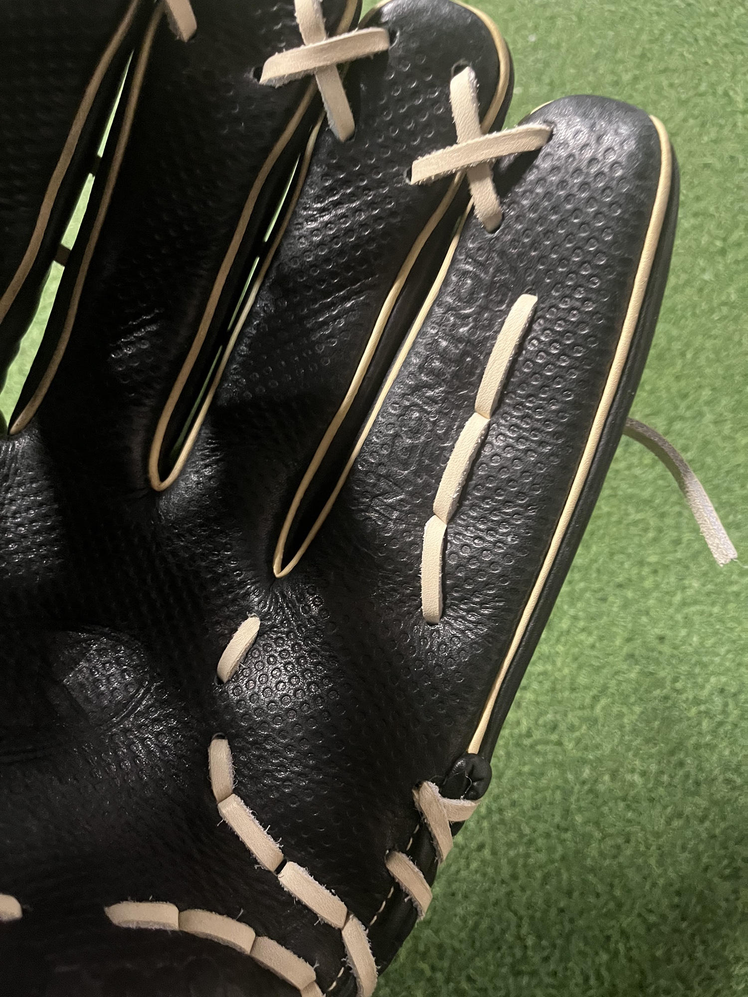 wilson Outfield 12.75" A2K Baseball Glove | SidelineSwap
