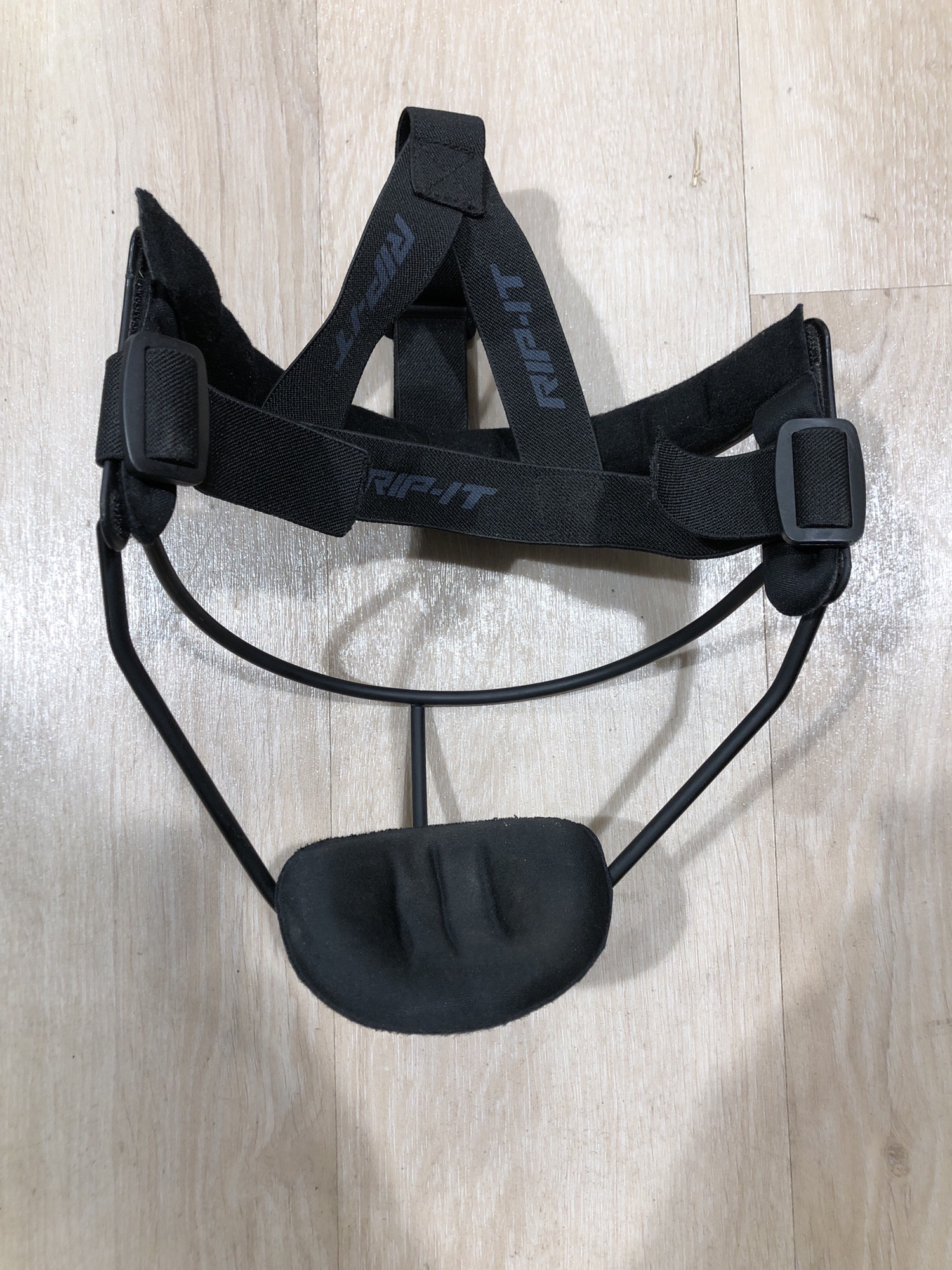 Used Rip It Defense Pro Adult Softball Mask | SidelineSwap