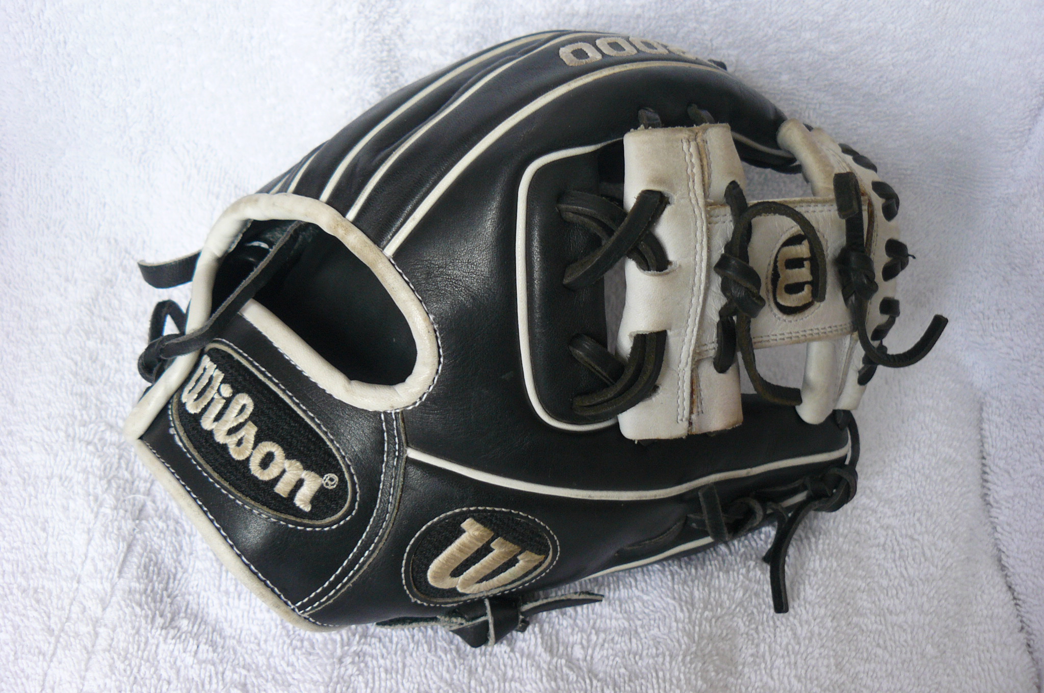 WILSON A2000 PRO-STOCK BASEBALL GLOVE | SidelineSwap
