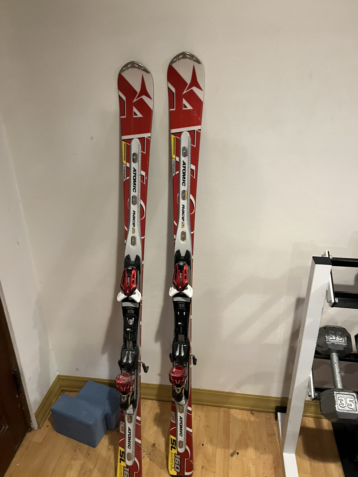 Used 160 cm Atomic Slalom Skis With Bindings | SidelineSwap