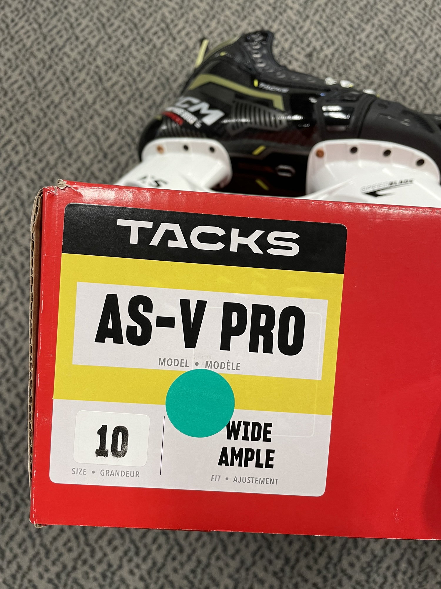 CCM ASV-Pro size 10 Wide width skate | SidelineSwap