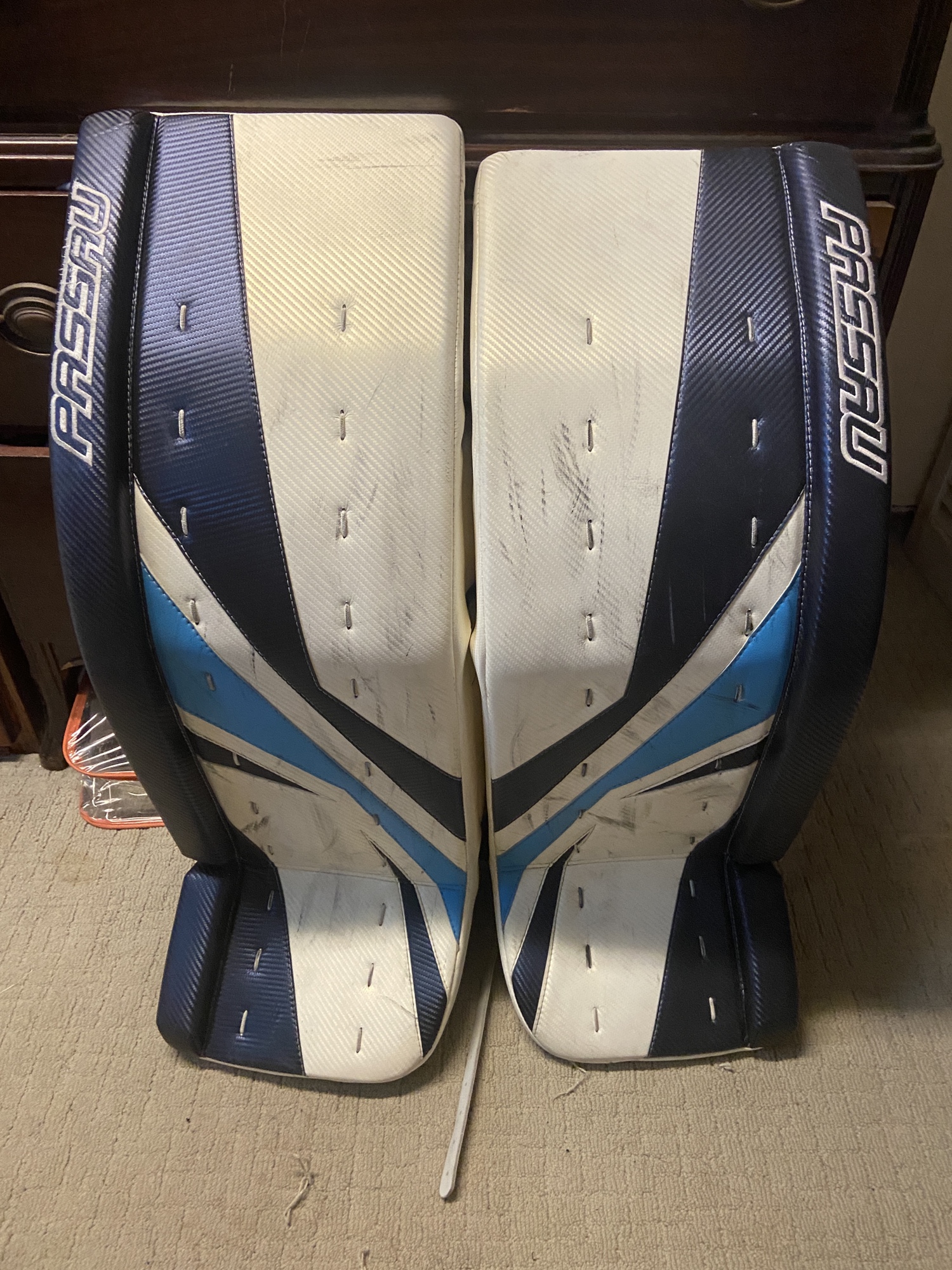 34 + 2.5 Passau Pro Goalie Full Set with Passau pad bag | SidelineSwap