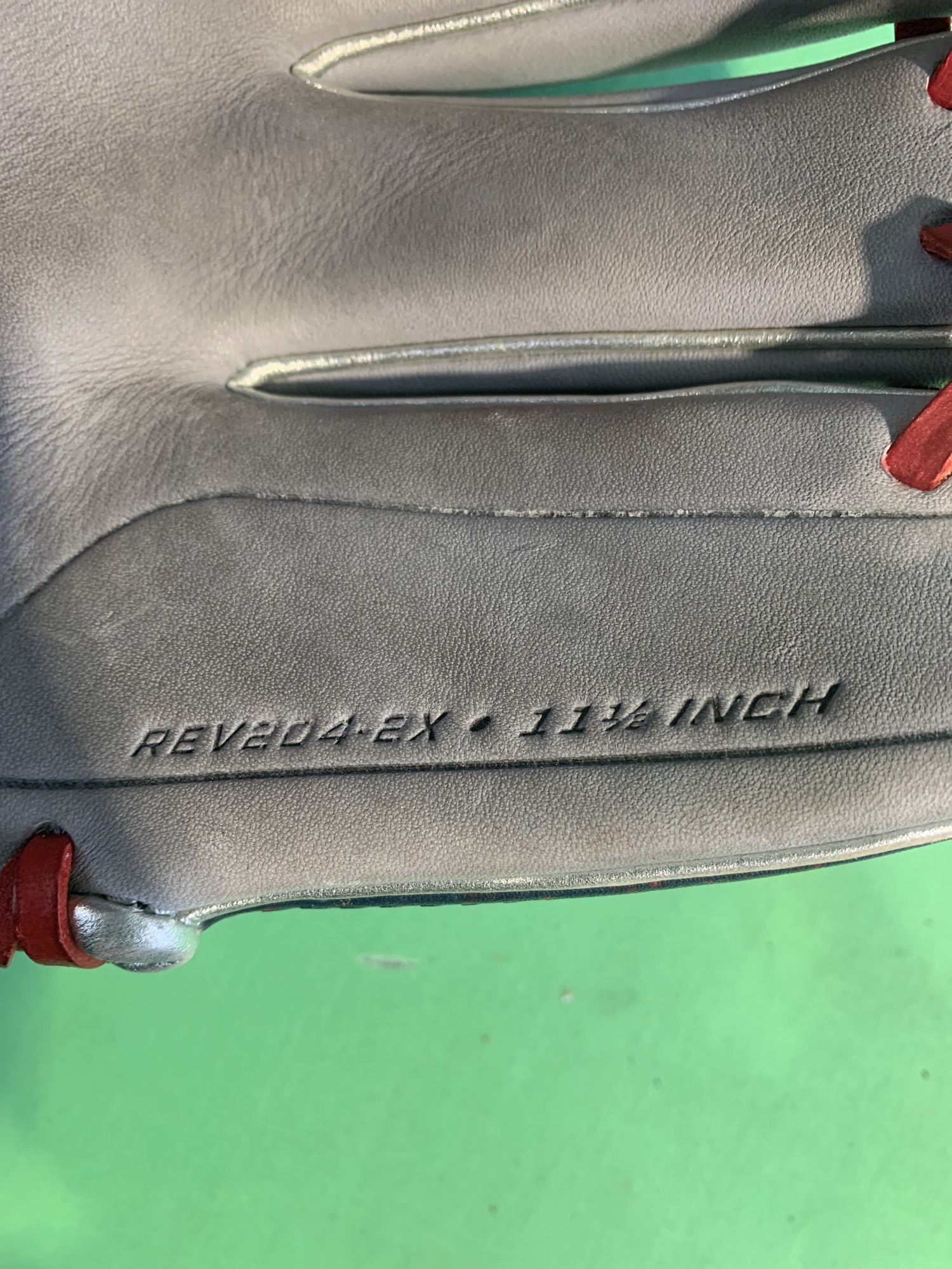 Used Rawlings REV1X Right Hand Throw Infield Baseball Glove 11.5" | SidelineSwap