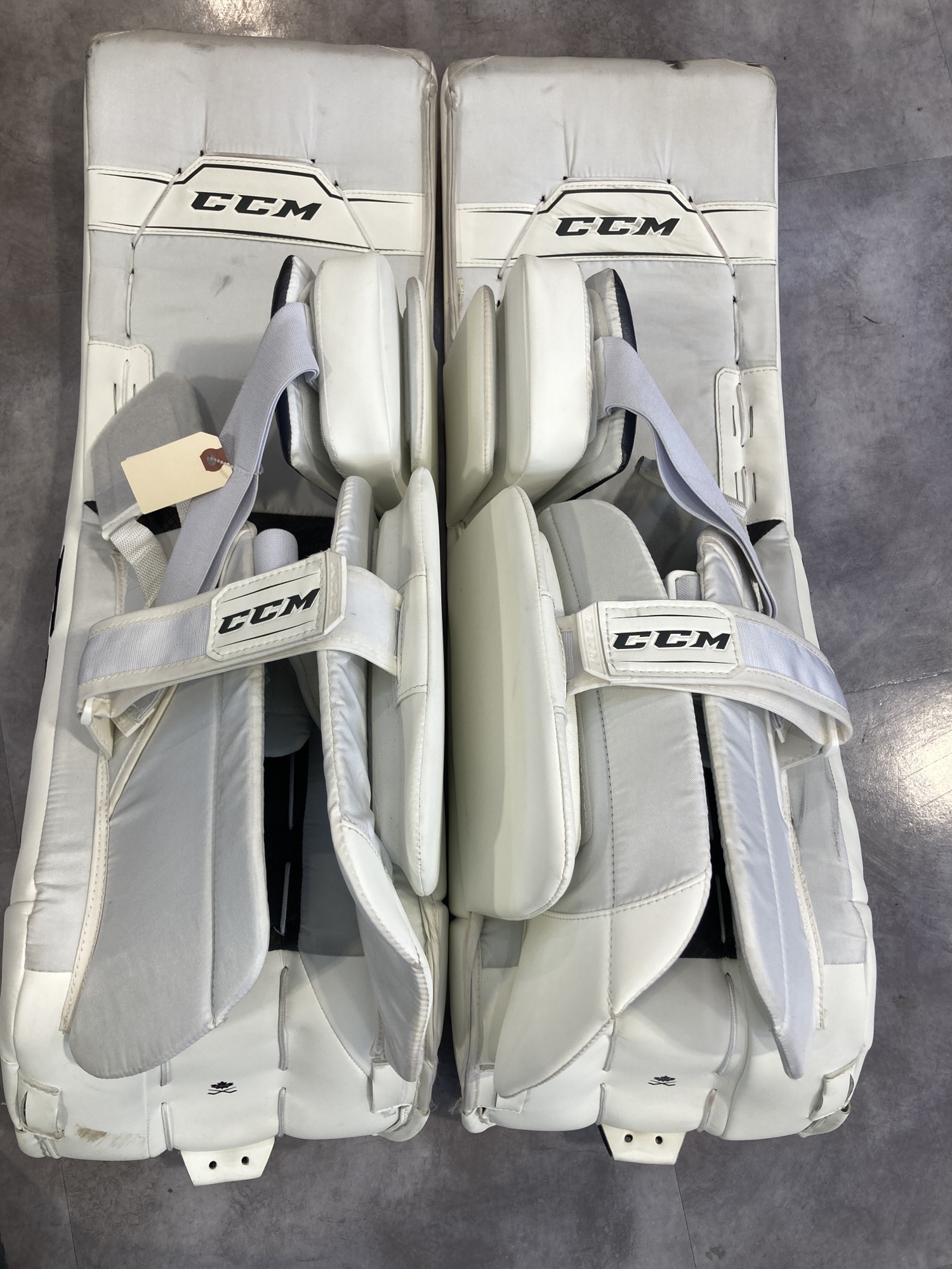 Used 34" CCM Axis 1.9 Goalie Leg Pads | SidelineSwap