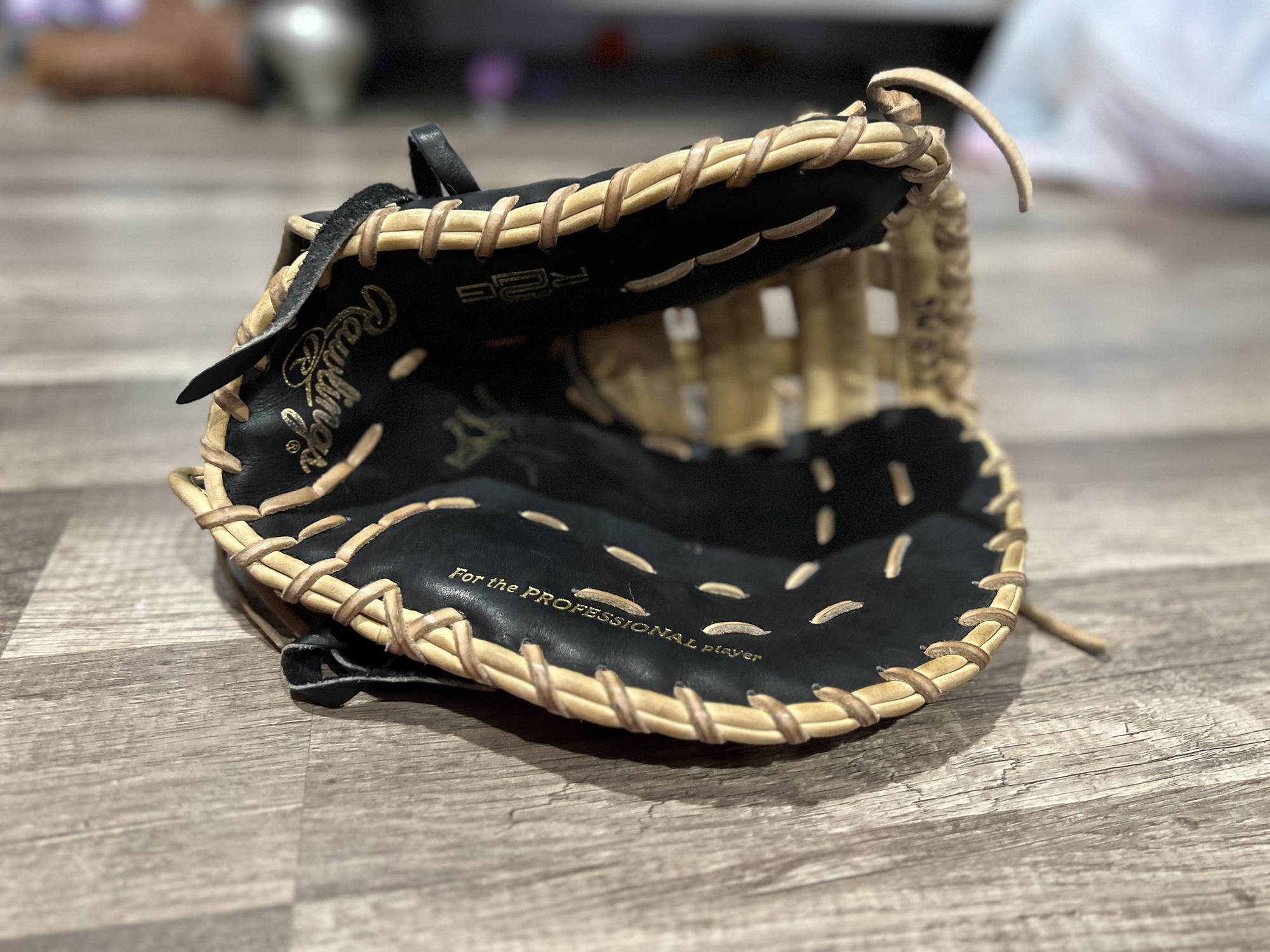 Used First Base 12.5" Heart of the Hide Baseball Glove | SidelineSwap