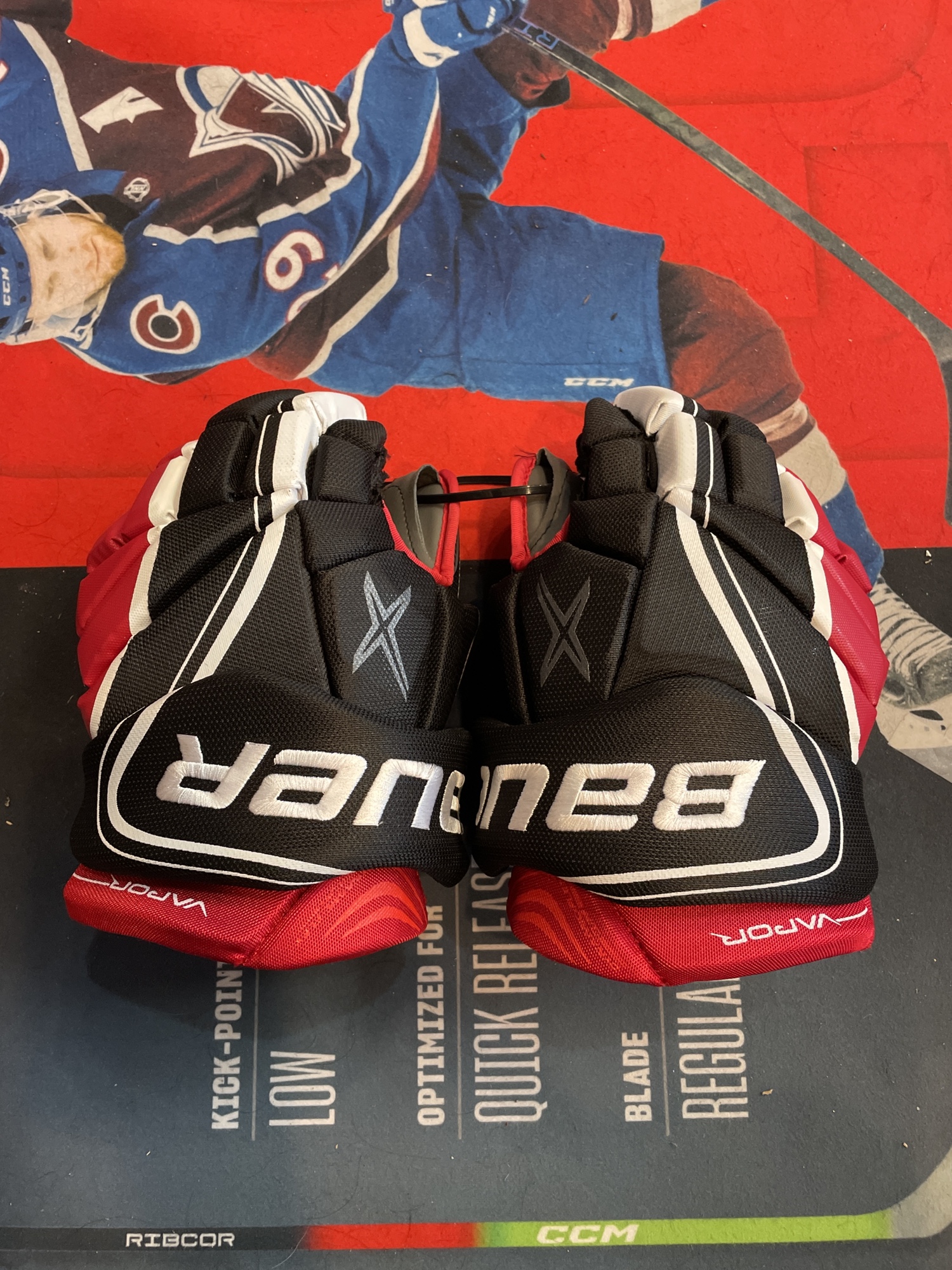 NEW Bauer 14” Vapor X800 Lite Gloves | SidelineSwap