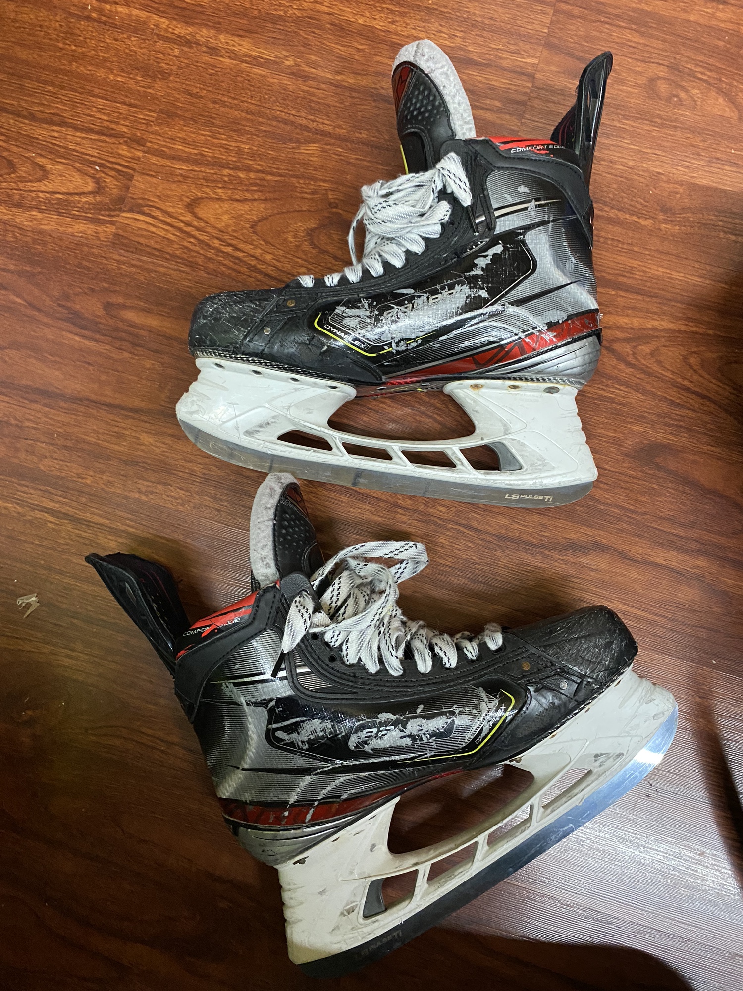 Size 9.5 EE Bauer vapor 2x pro skates | SidelineSwap
