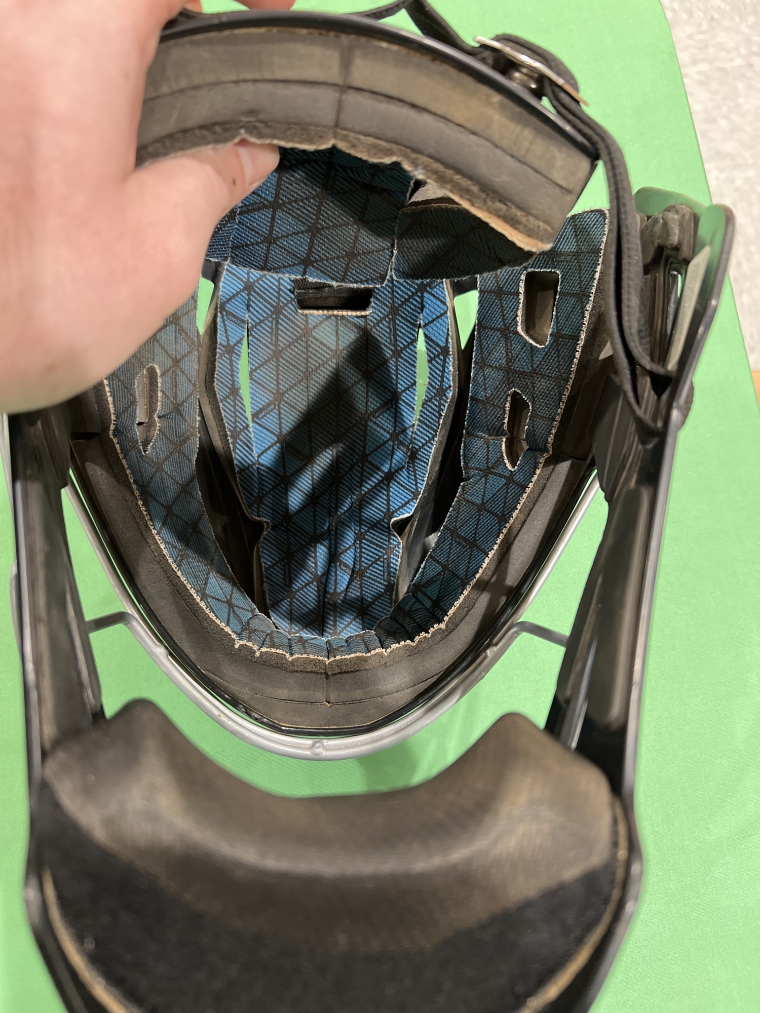 Used Easton Gametime Catcher's Mask | SidelineSwap