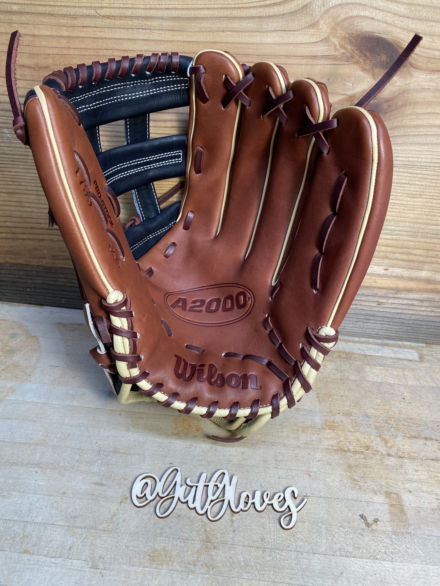 Wilson A2000 12.75" 1799 | SidelineSwap