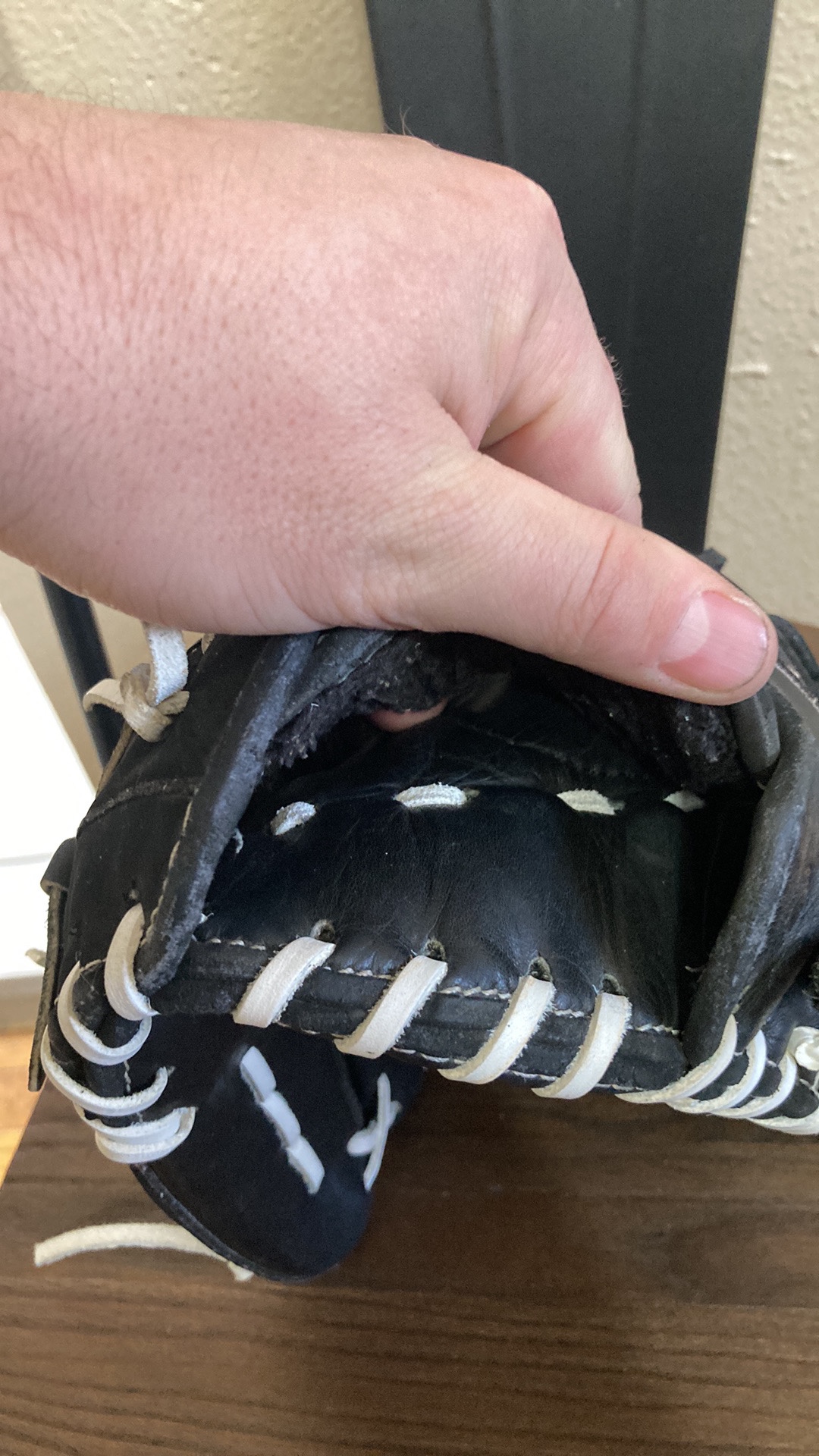 Re-laced/reconditioned Nike Swingman Infield Glove-11.5’ RHT | SidelineSwap