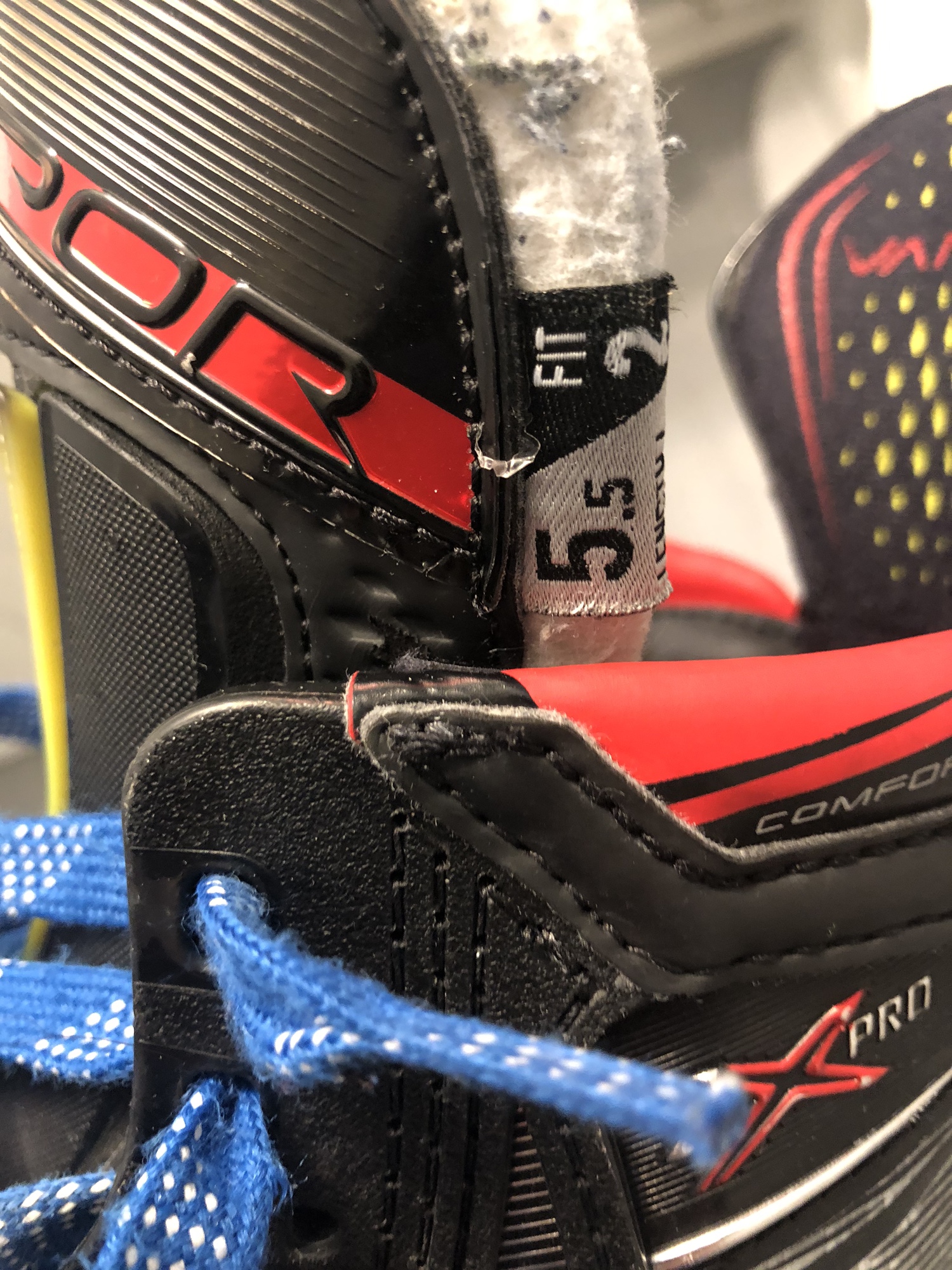 Bauer Fit 2 Size 5.5 Vapor 2X Pro Hockey Skates | SidelineSwap