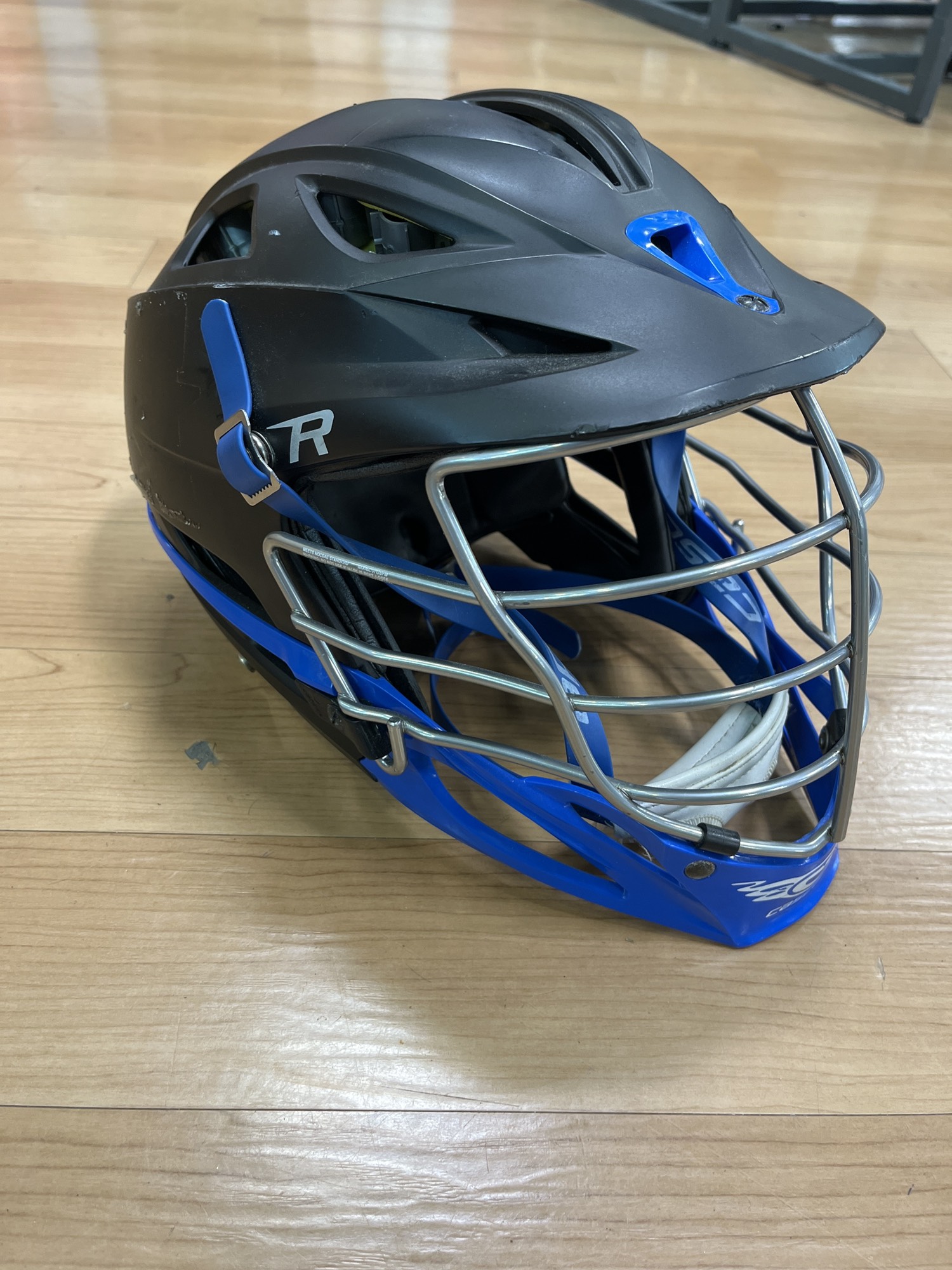 Used Position Cascade R Helmet | SidelineSwap