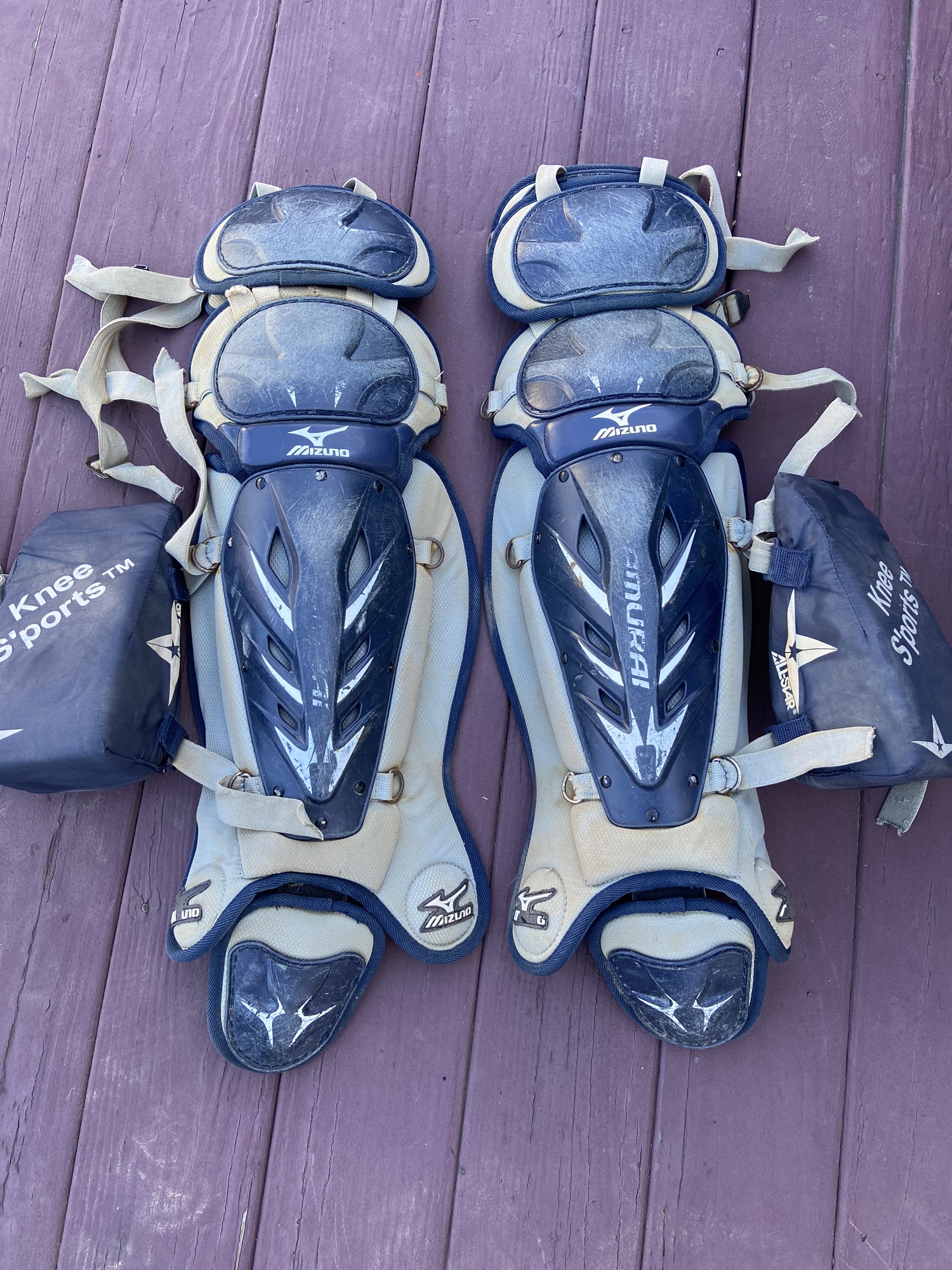 Mizuno Samurai Catcher's Leg Guard | SidelineSwap