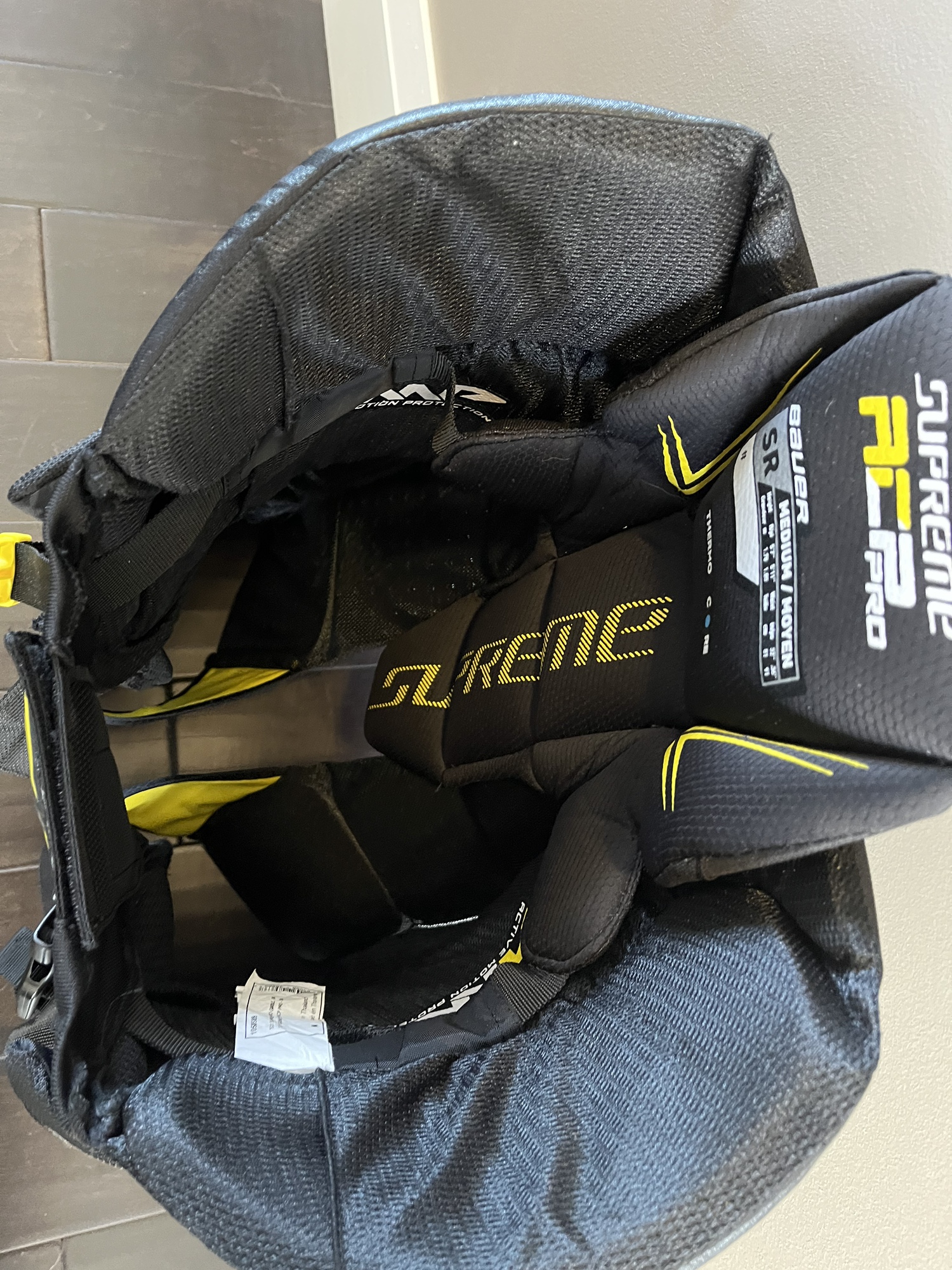 New Medium Bauer Supreme ACP Pro Girdle | SidelineSwap