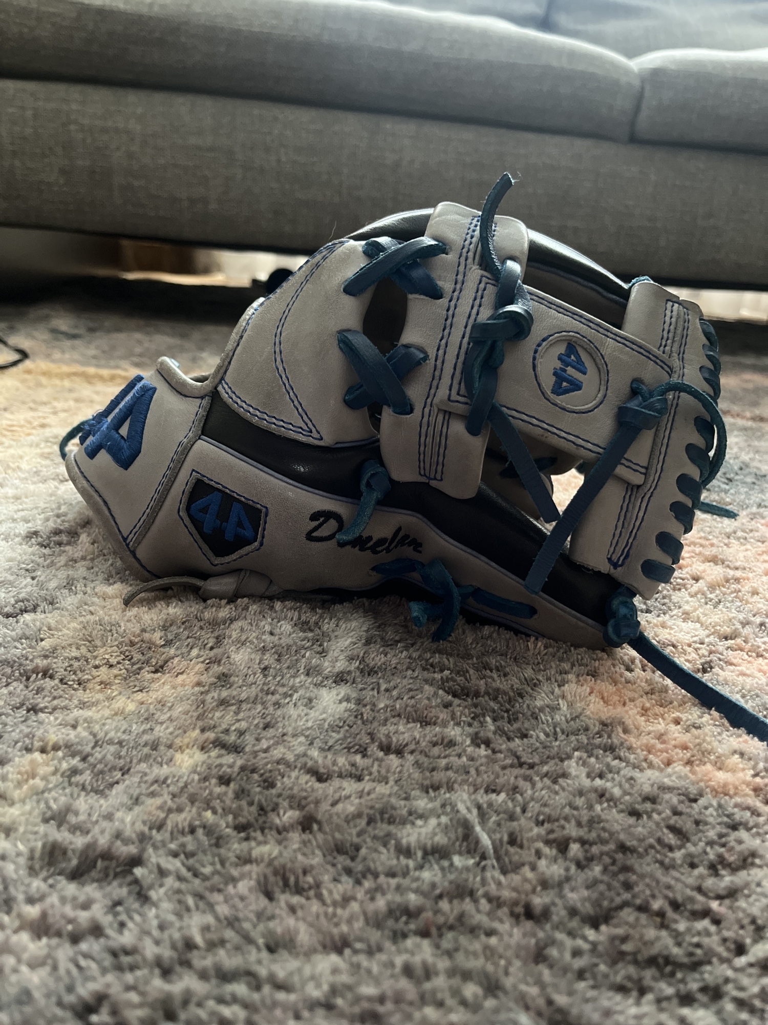 44 Pro 11.5 Infield Glove | SidelineSwap