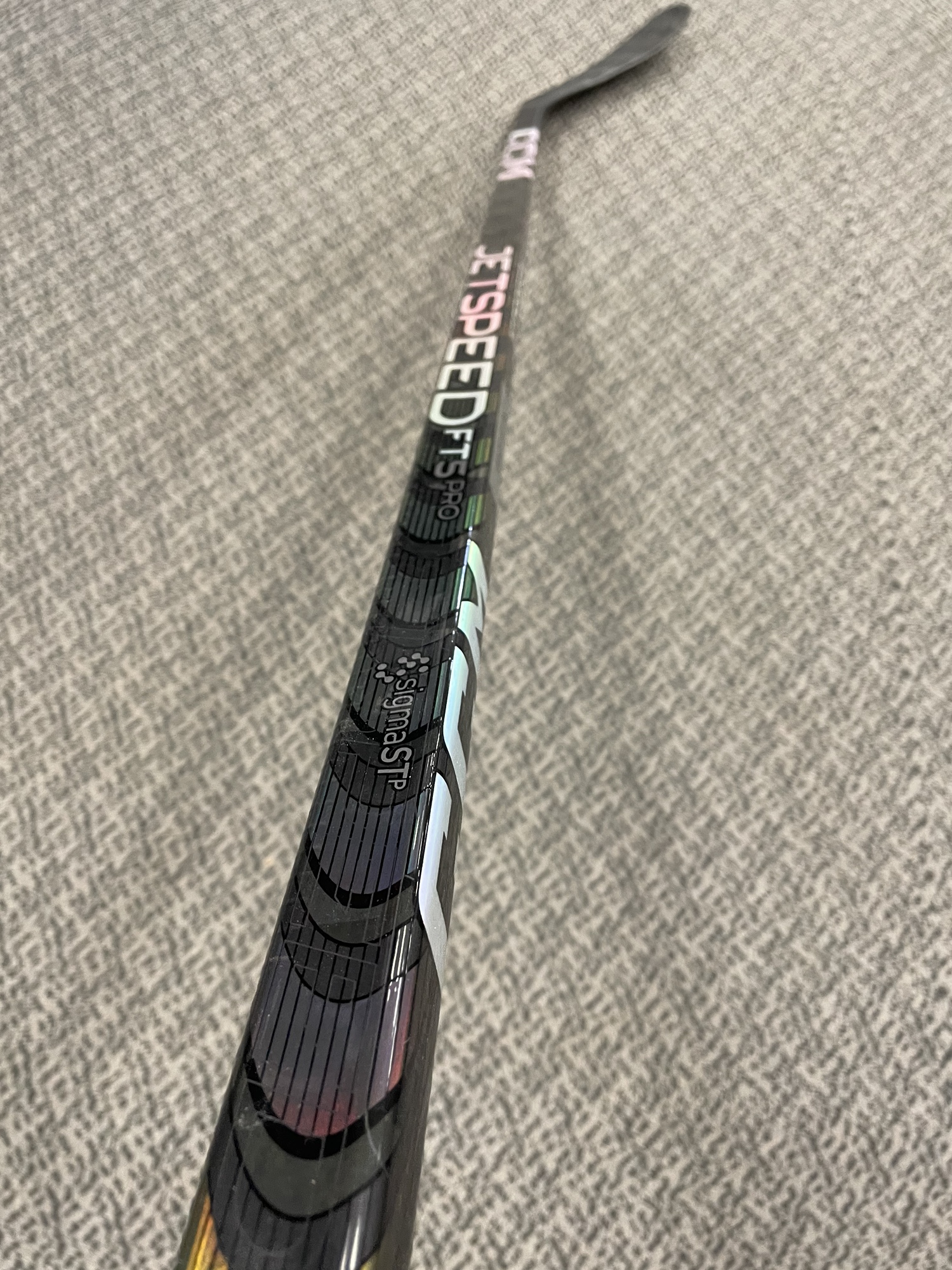 CCM Chrome FT5 Pro 85 flex P28 curve right hand stick | SidelineSwap