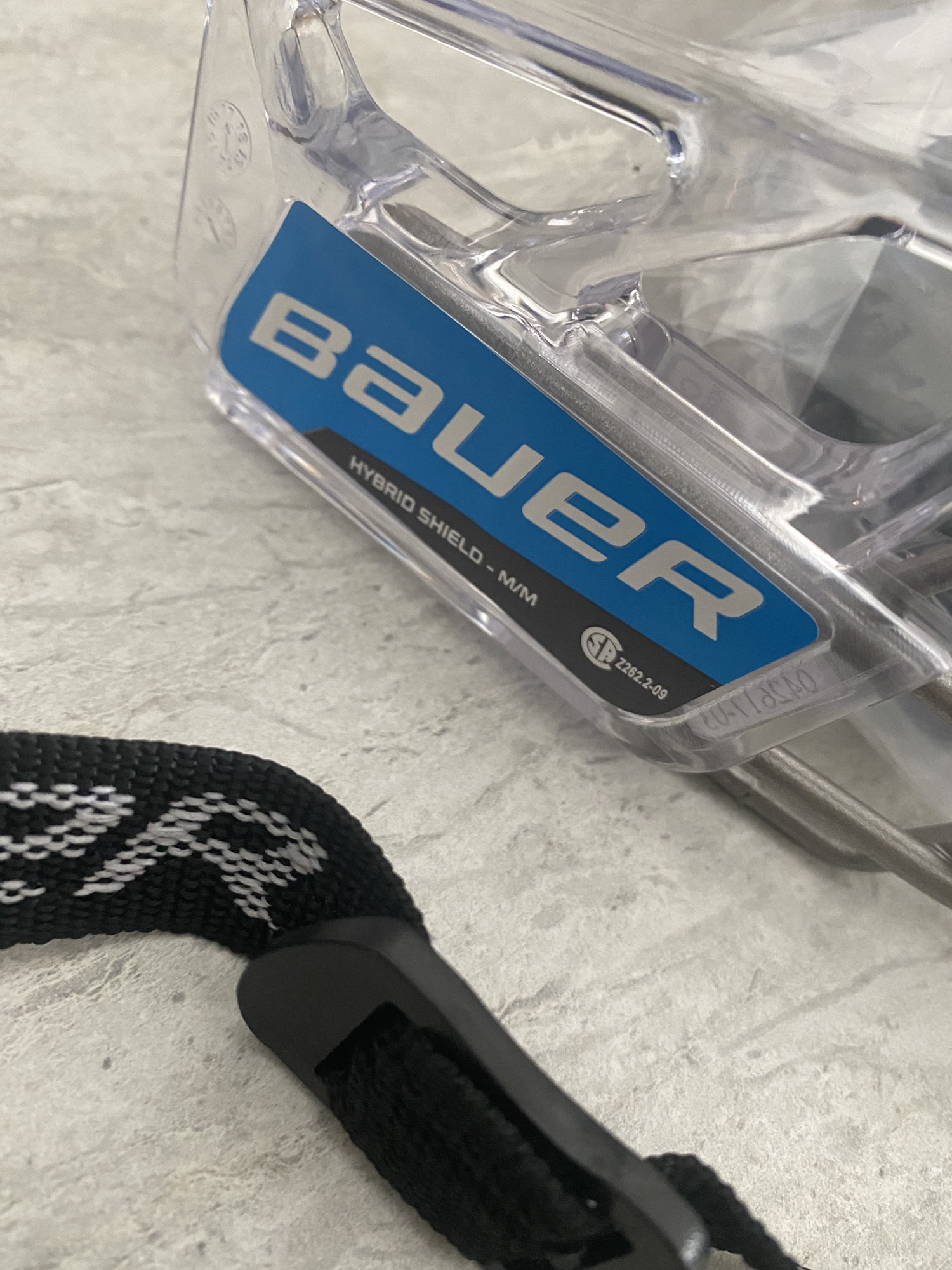 Medium Bauer Visor Hybrid Shield | SidelineSwap