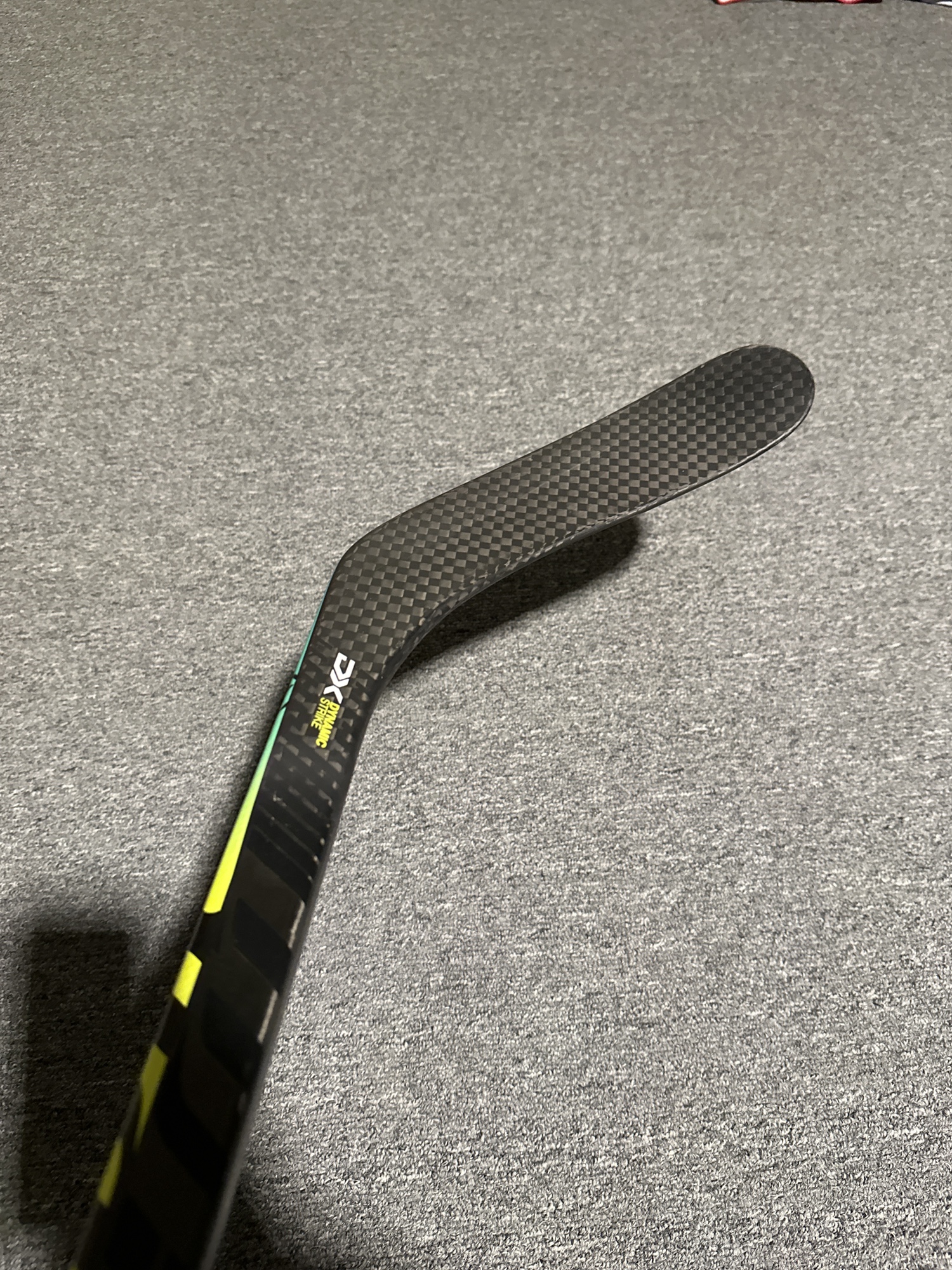 Senior Right Handed Toe Pattern Pro Stock Alpha DX Hockey Stick ...