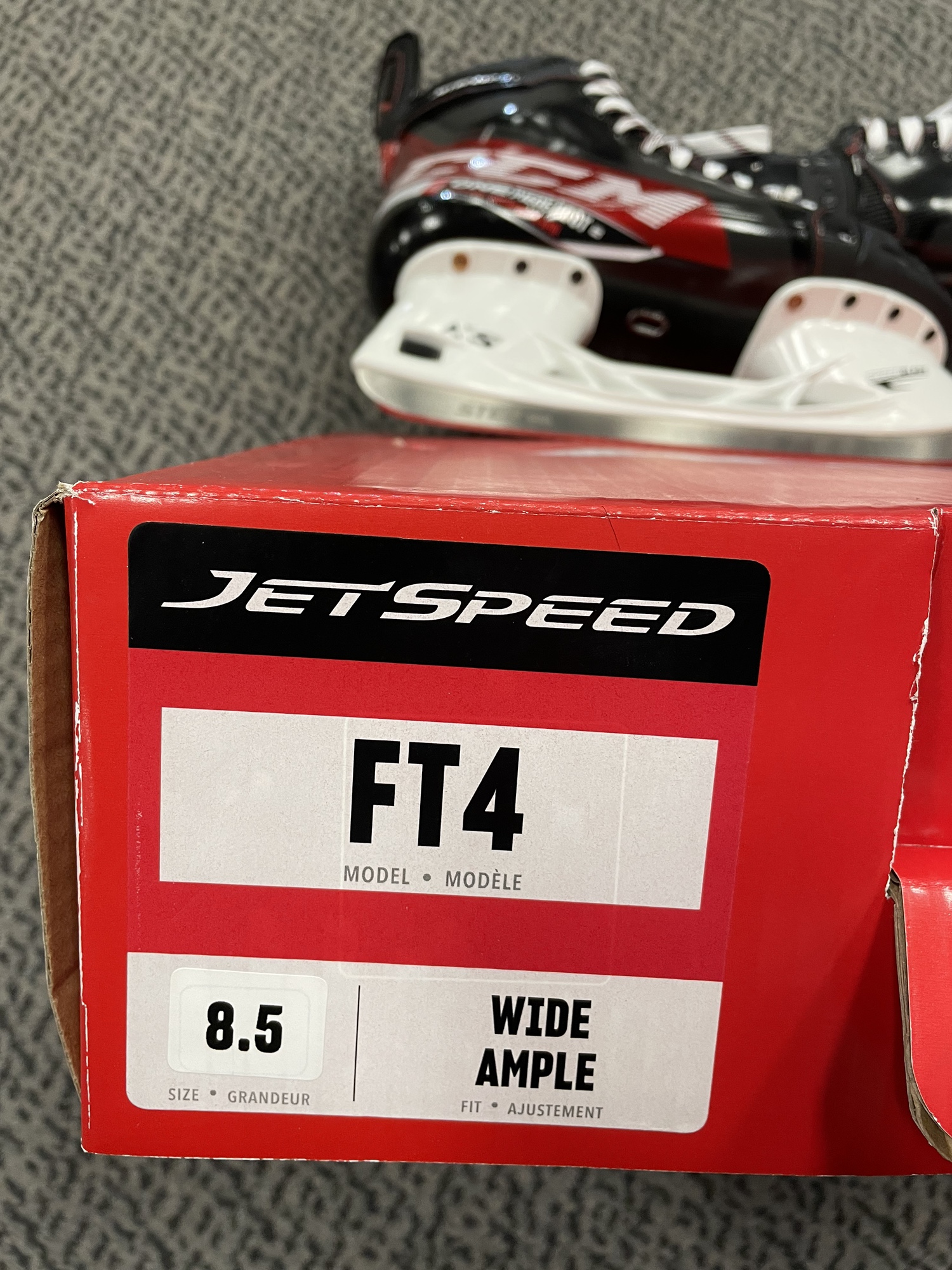 CCM Jetspeed FT4 size 8.5 Wide width skate | SidelineSwap