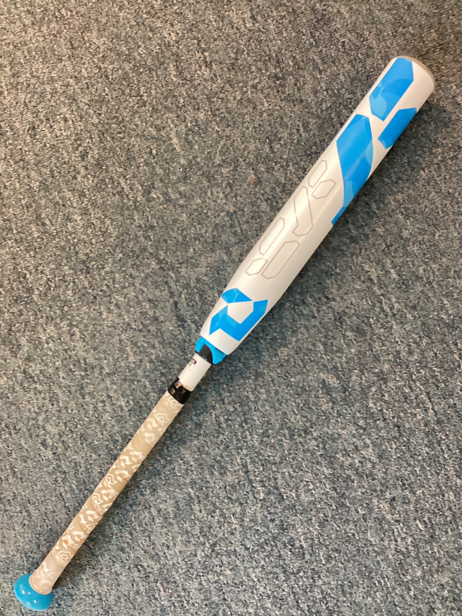 Used 2023 DeMarini Composite CF Bat (-11) 17oz 28" | SidelineSwap